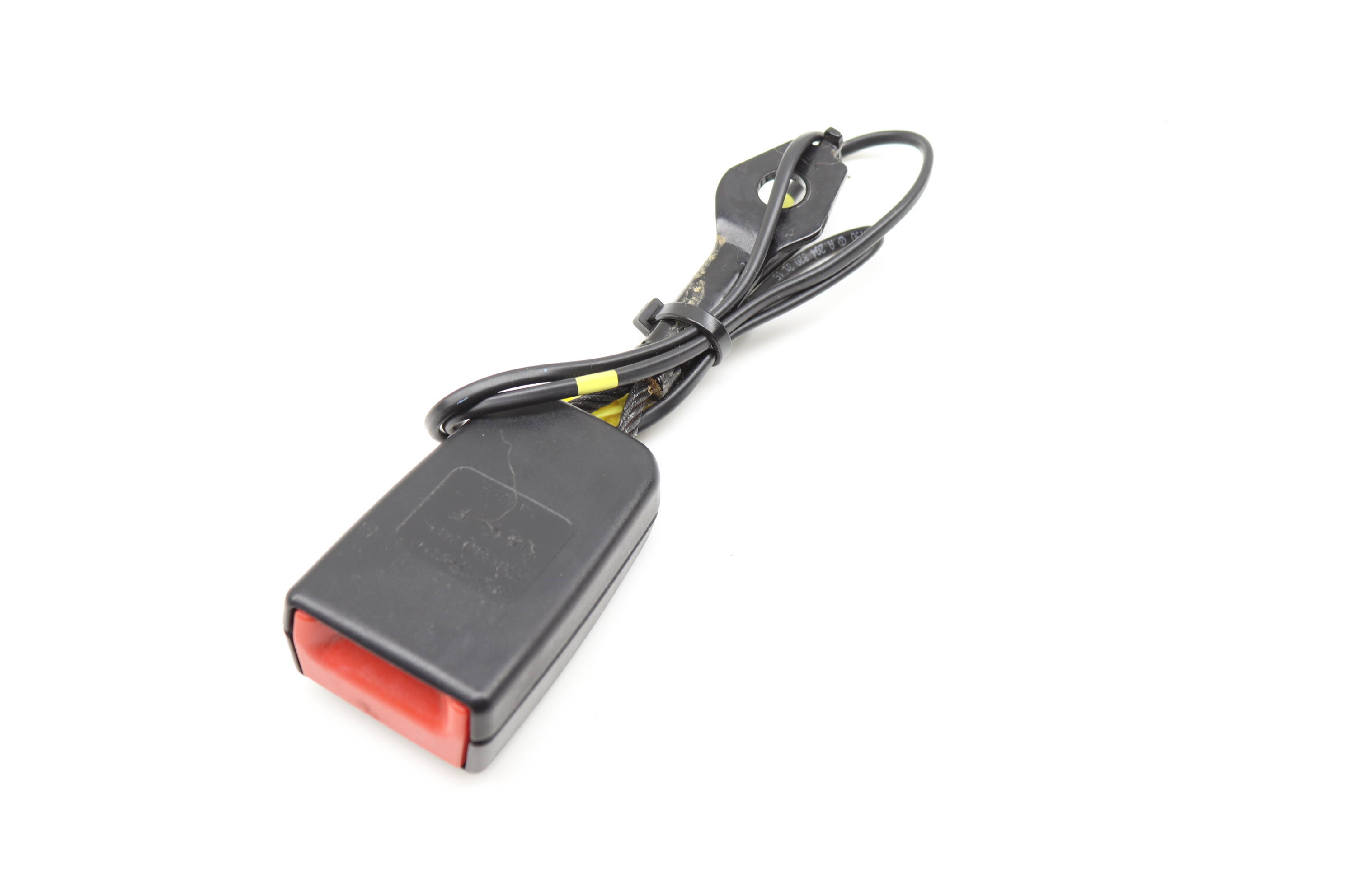 Mercedes-Benz Front Right Seat Belt Buckle / Receiver 2048602469