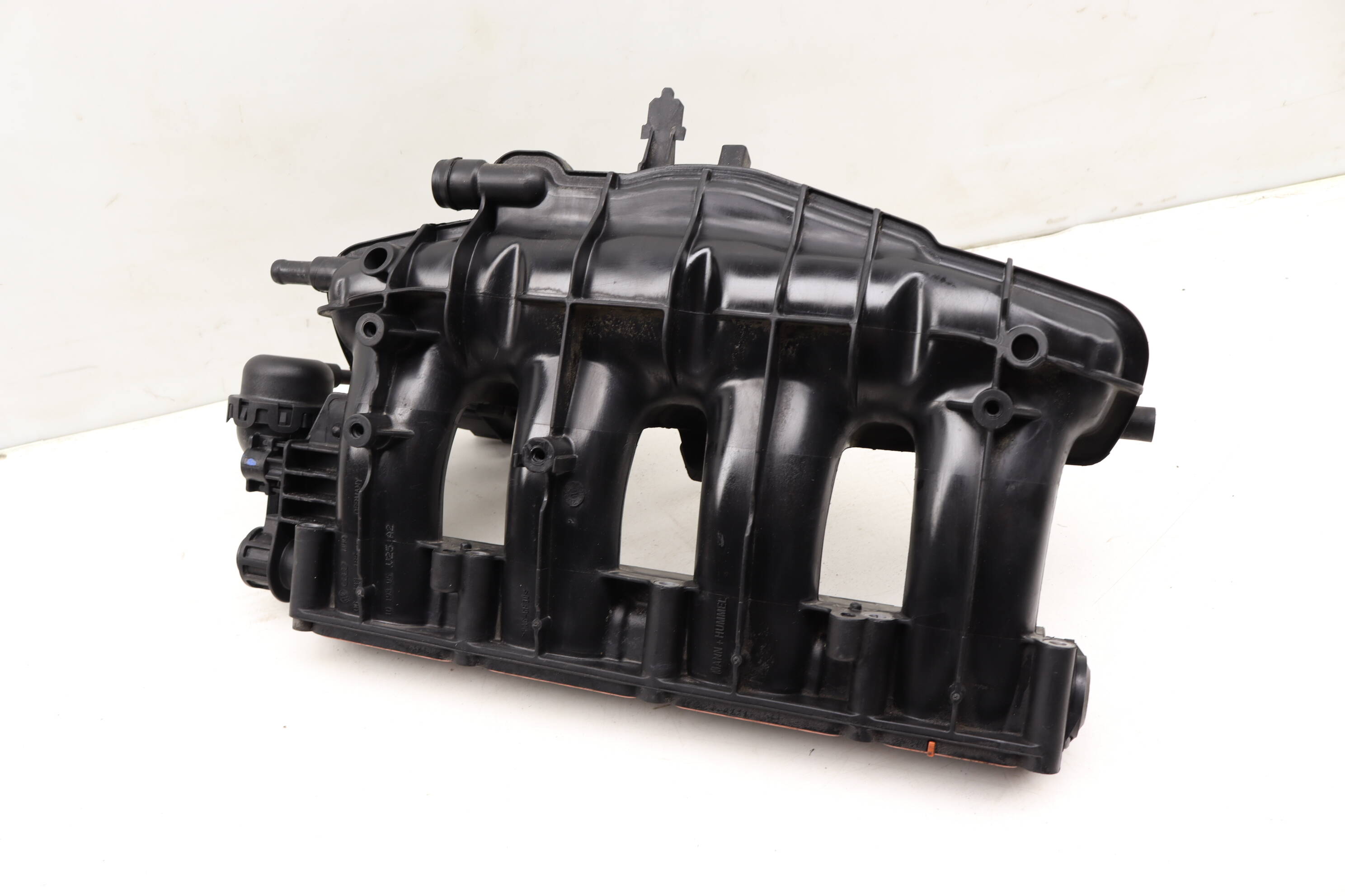 INTAKE MANIFOLD - AUDI Q3 - 06J133185ET