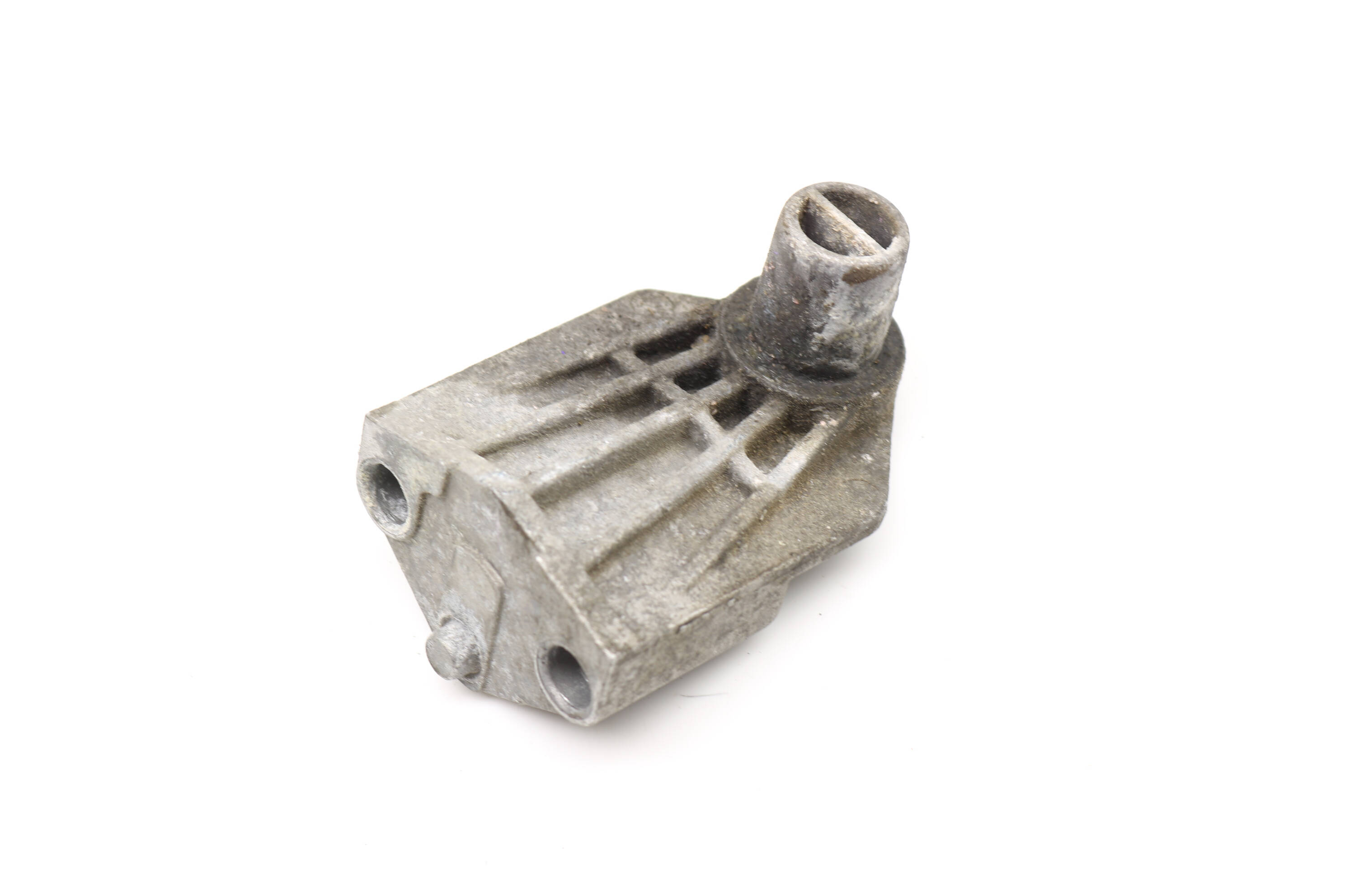 WolfAutoParts.com - UPPER RADIATOR RUBBER MOUNT / ISOLATOR - AUDI A4 A5 ...