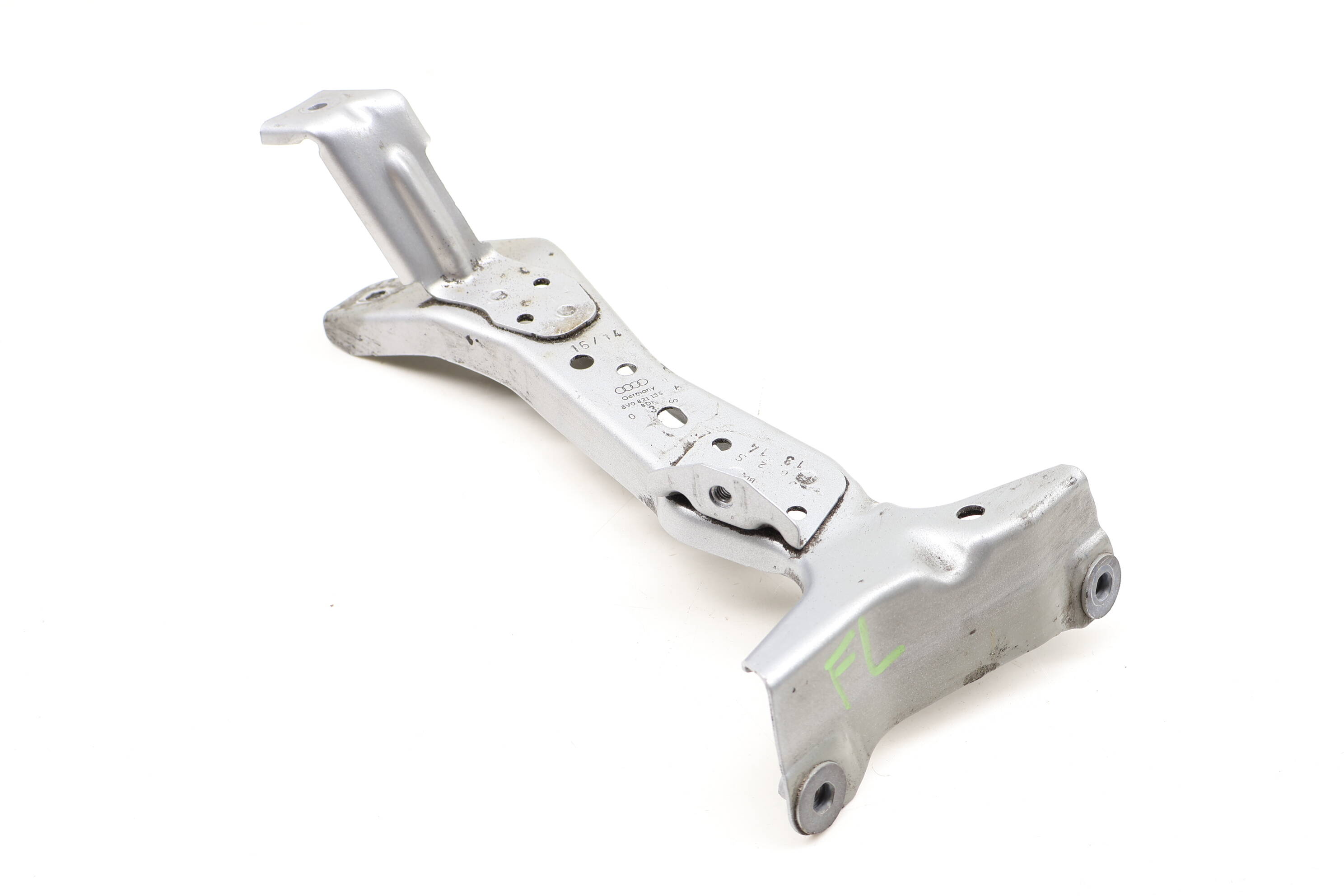 Audi Left Fender Mount / Bracket 8V0821135A