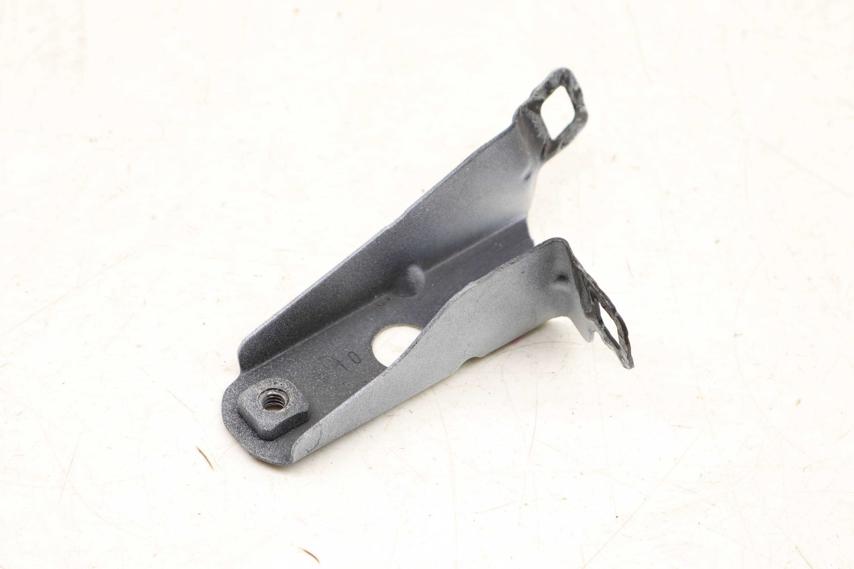 BMW Front Right Fender Mount / Bracket 41358066938