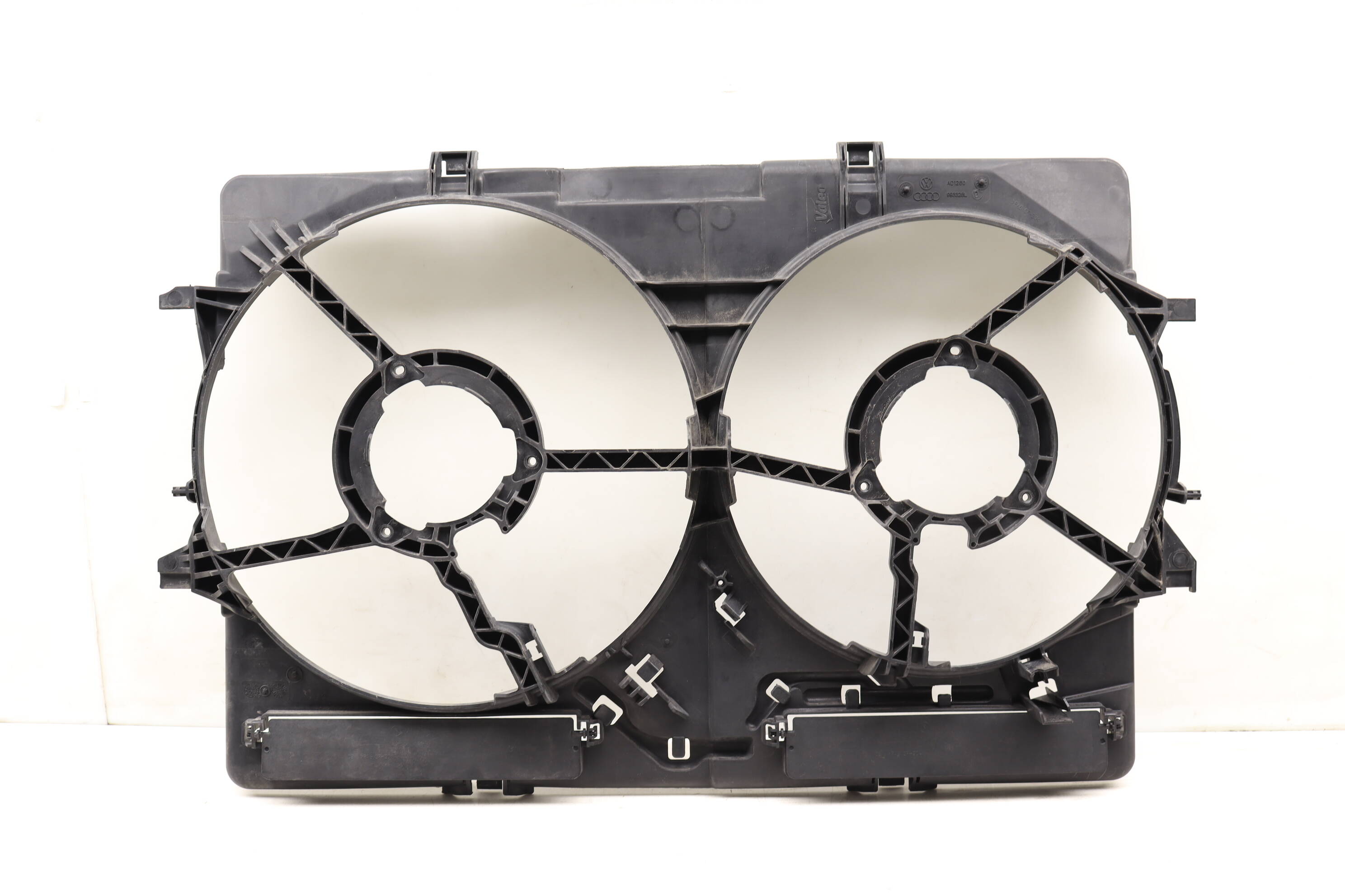 Audi Radiator Electric Cooling Fan Housing / Cowl 8K0121003P