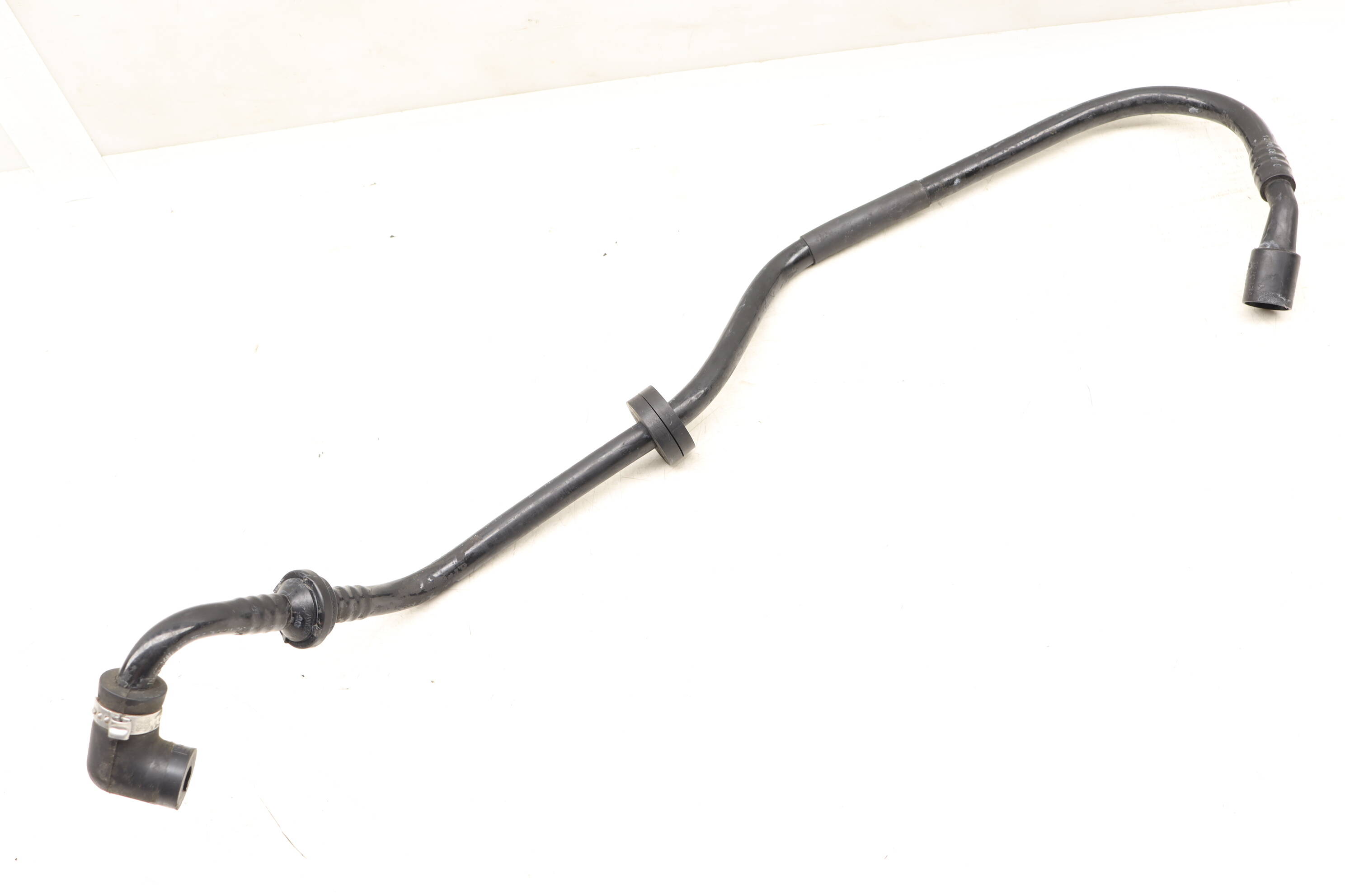 VW Brake Booster Vacuum Line / Hose (Touareg) 7L6611917M