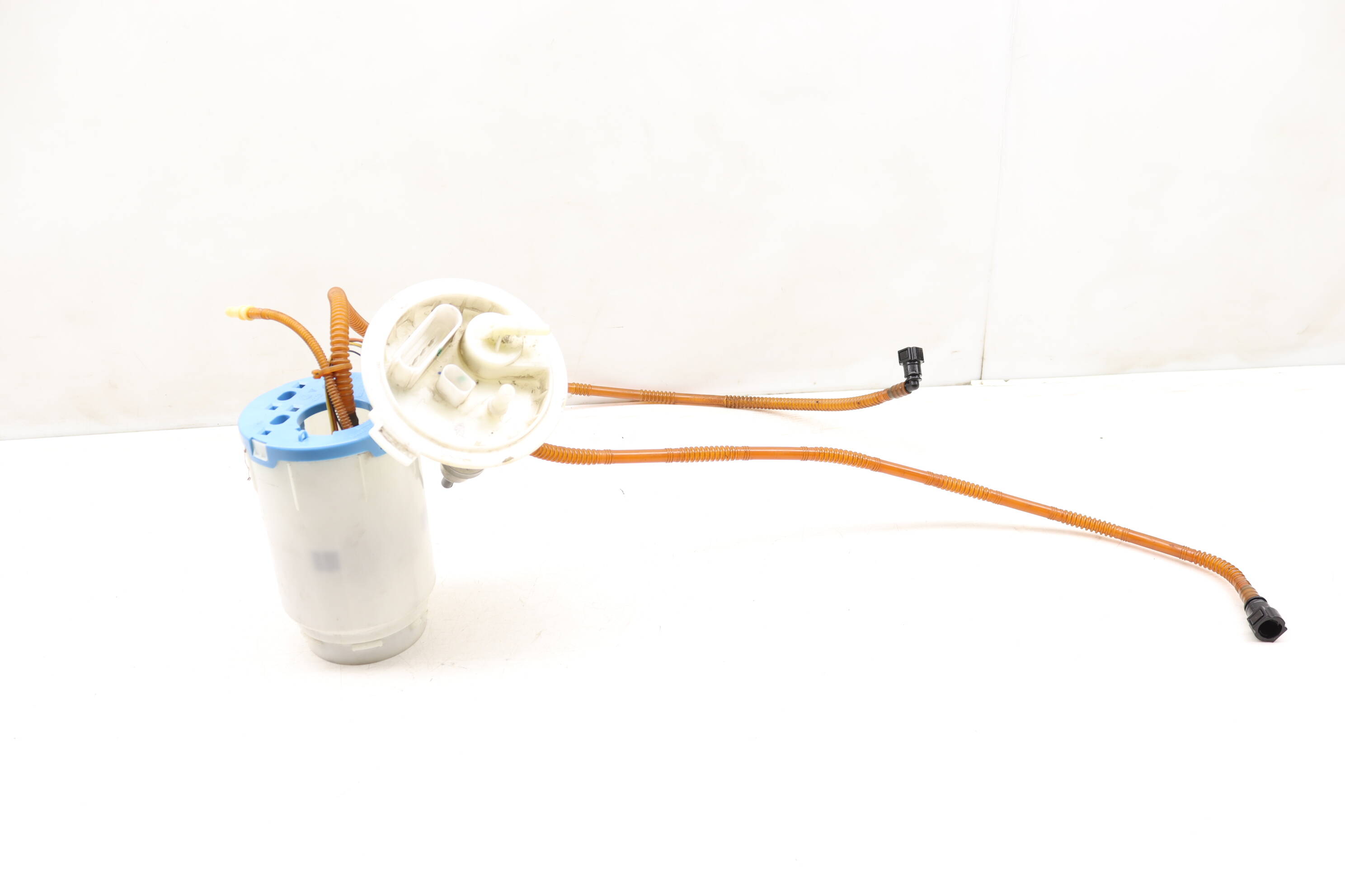 VW Right In-Tank Fuel Pump / Flange (Touareg) 7P0919679A