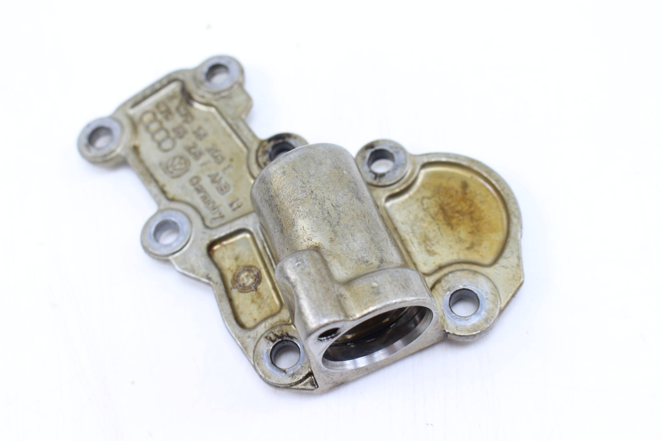Audi Engine Oil Pump (A8 Quattro, A6 Quattro, Q7, S5) 079115103S