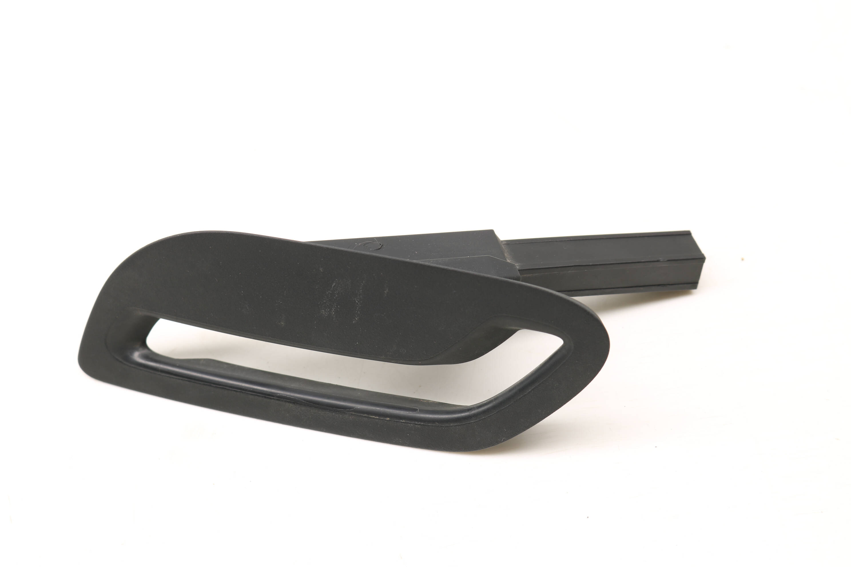 Audi Front Right Seat Belt Arm / Guide 8F0859762