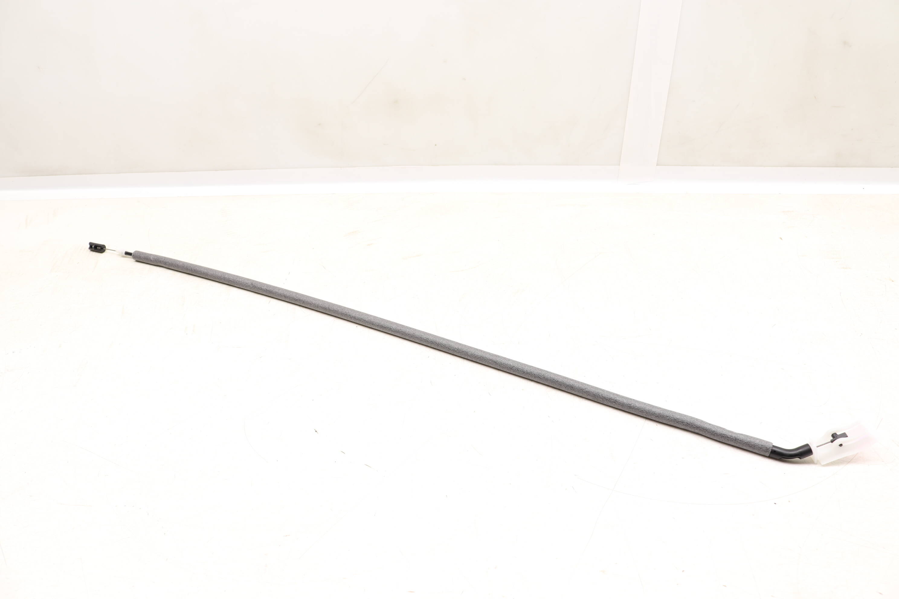 BMW Front Interior Door Handle Release / Bowden Cable 51217281604