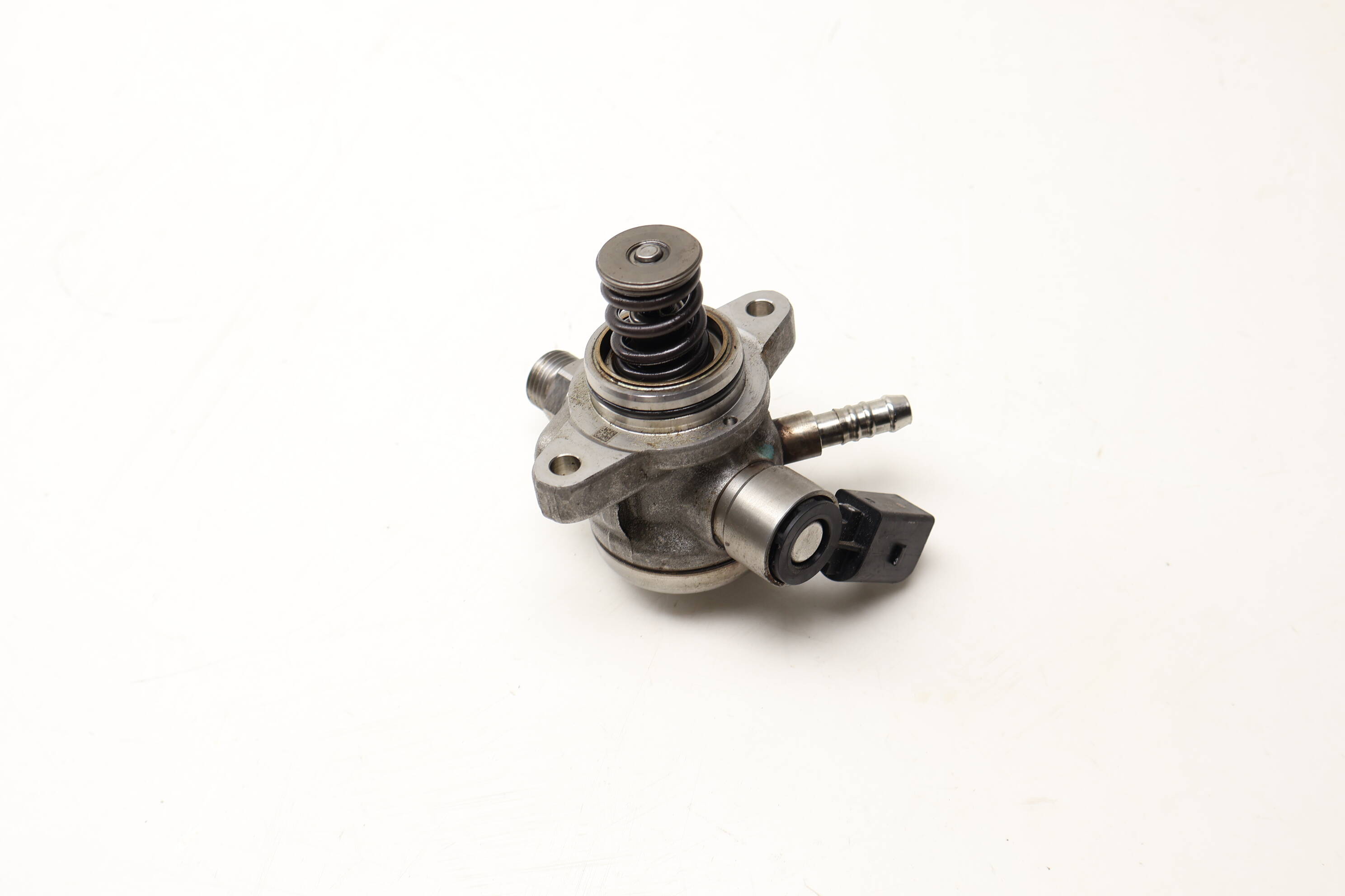 VW High Pressure Fuel Pump / Hpfp 04E127027N