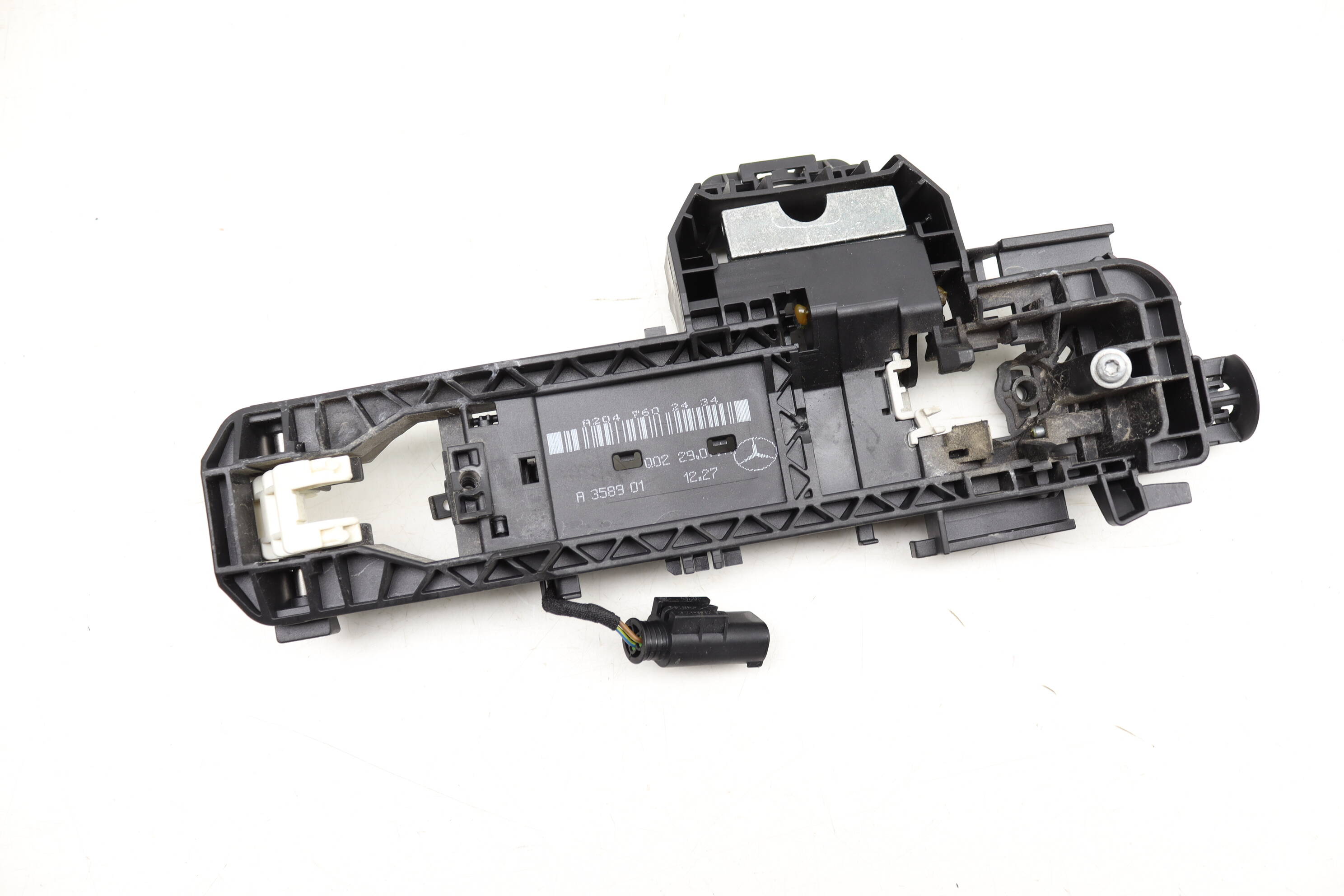 Mercedes-Benz Right Exterior Door Handle Bracket 2047602434