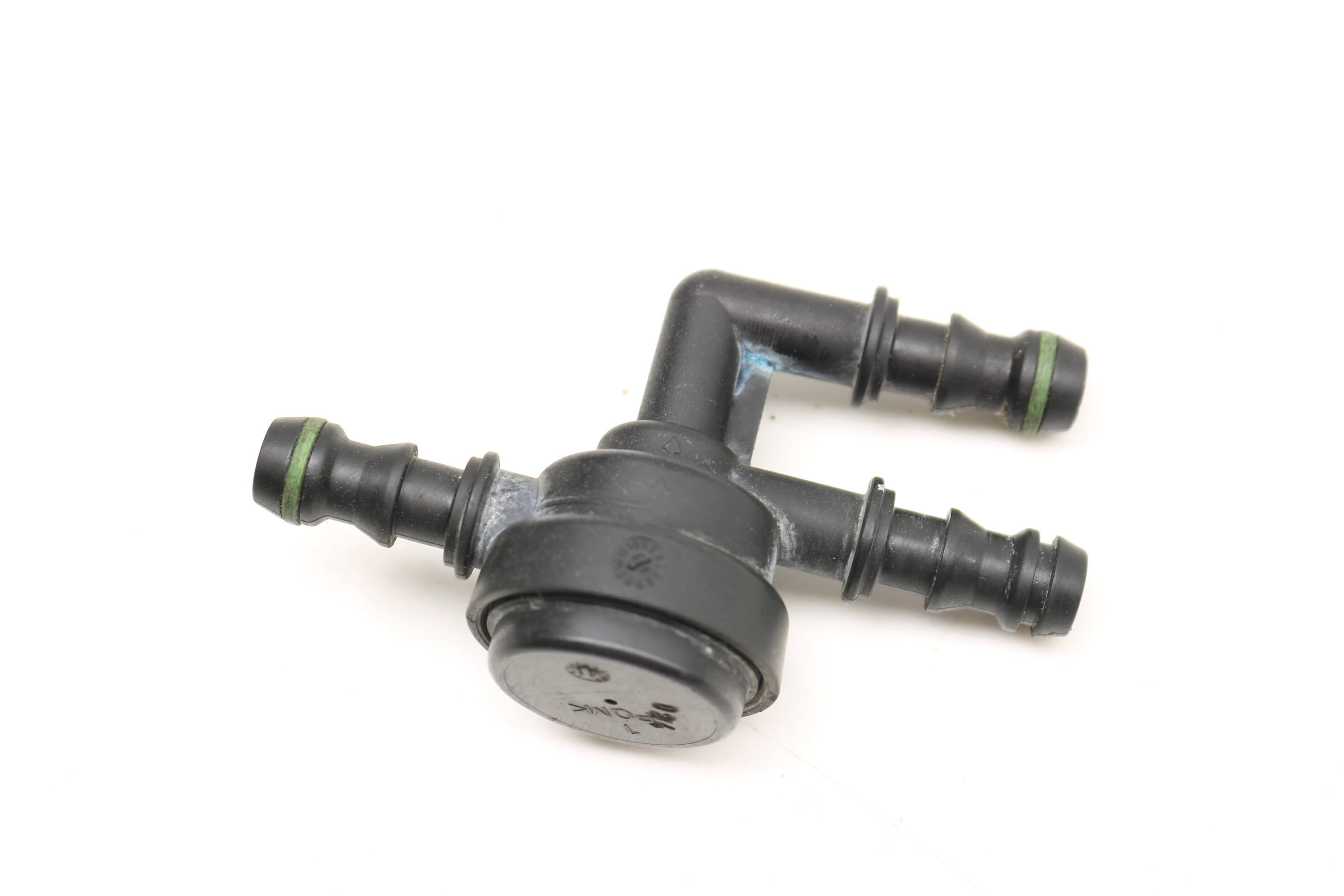 HEADLIGHT WASHER CHECK VALVE - AUDI A6 ALLROAD RS6 S6 - 4B0955481