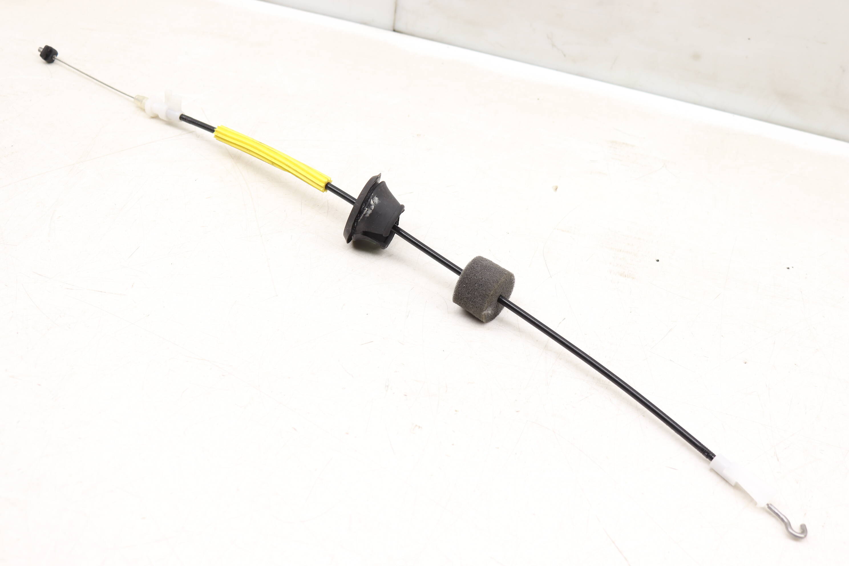 Audi Front Interior Door Handle Release / Bowden Cable 8R0837085C