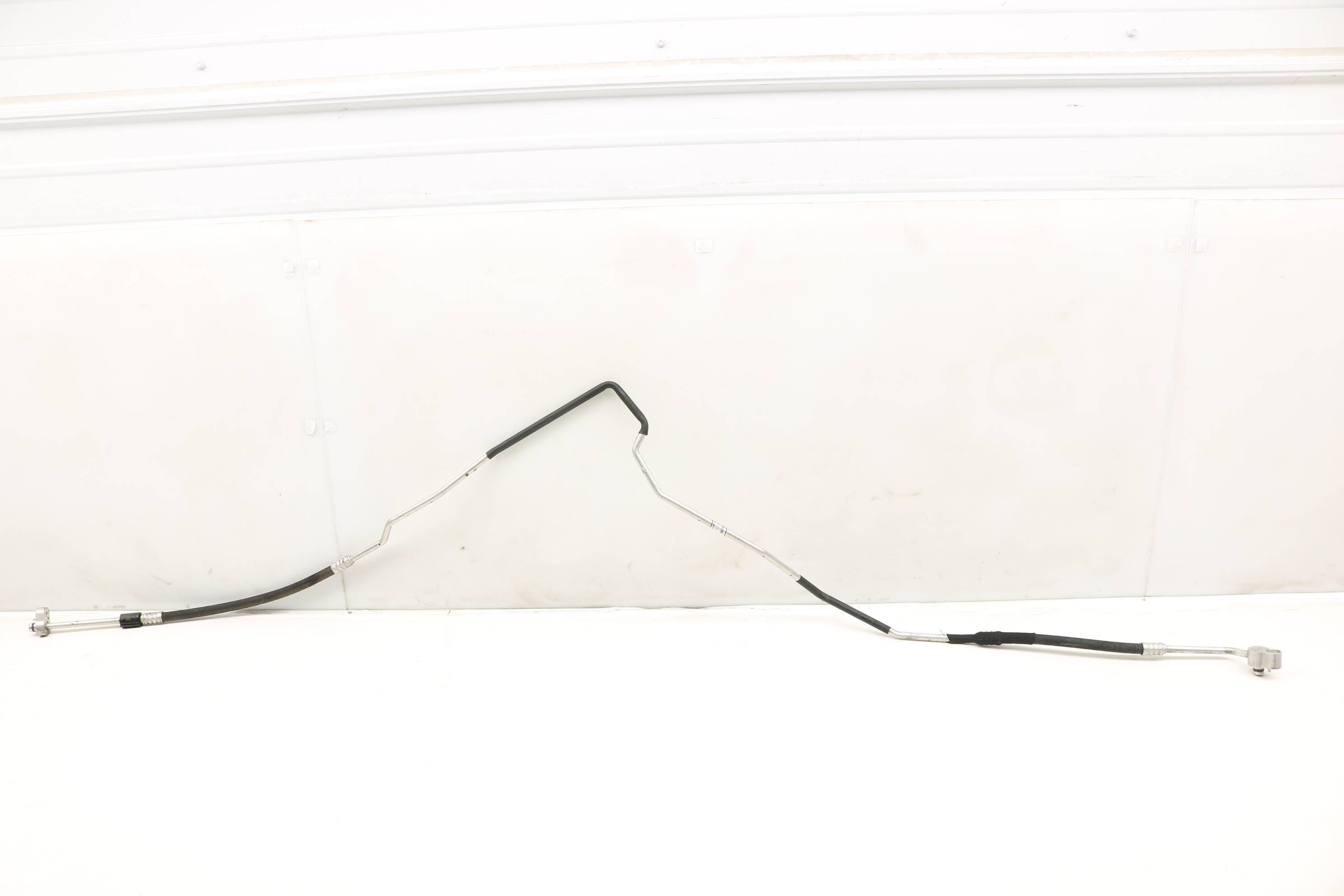 VW Rear Ac Hose / Line / Pipe (Touareg) 7P0820886B