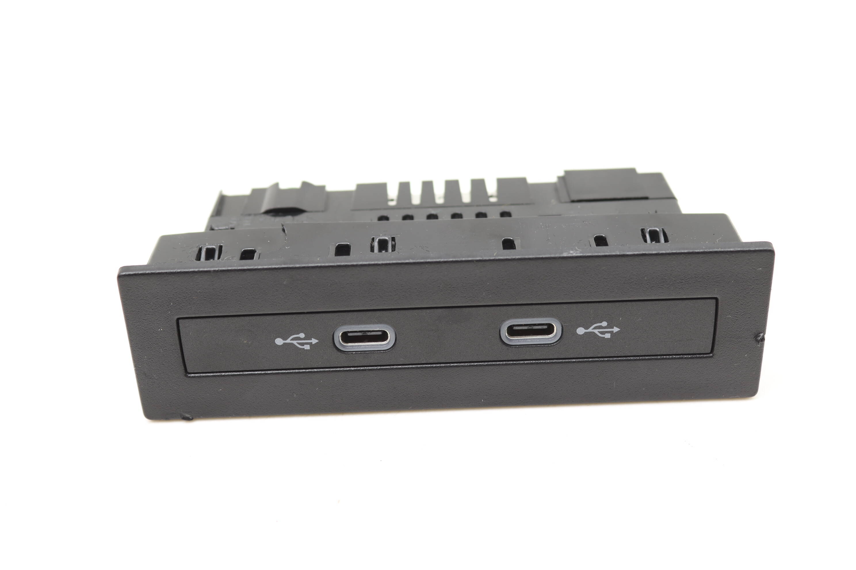 VW Front Dual Usb-C Port / Module 5NA035736