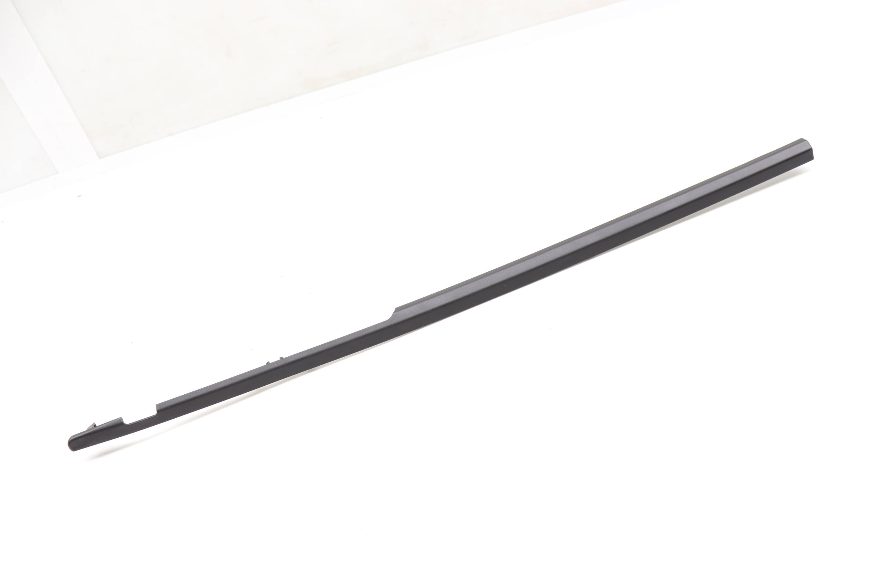 VW Front Left Side Sliding Roof Glass Trim / Seal 1K9898925