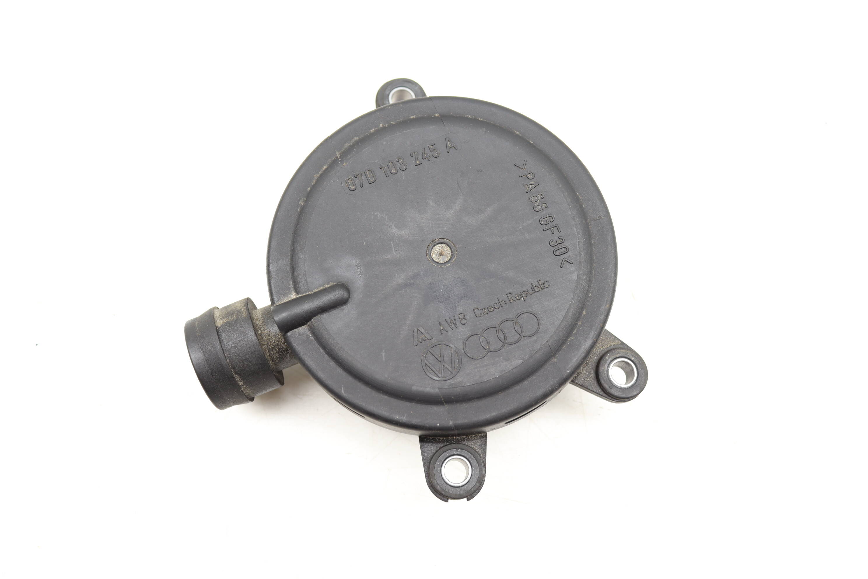 PCV / CRANKCASE BREATHER VALVE - VW PASSAT PHAETON - 07D103245A