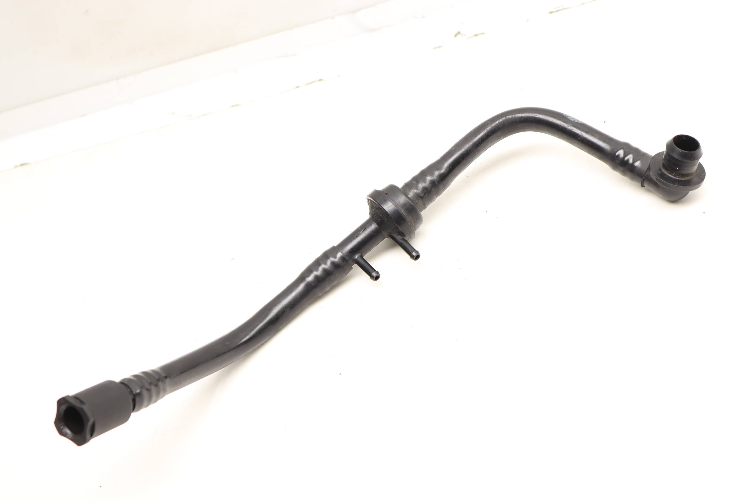 VW Brake Booster Vacuum Line / Pipe (EuroVan) 7D1611931AB