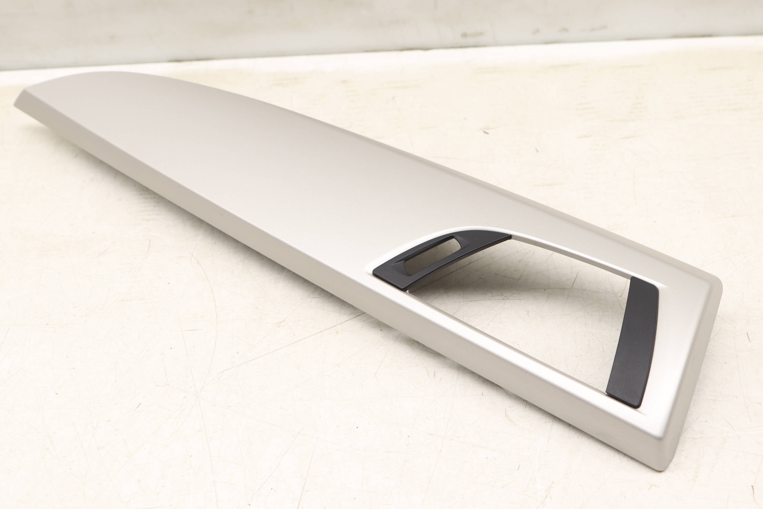 BMW Right Dash Air Vent Trim / Bezel 51459205364