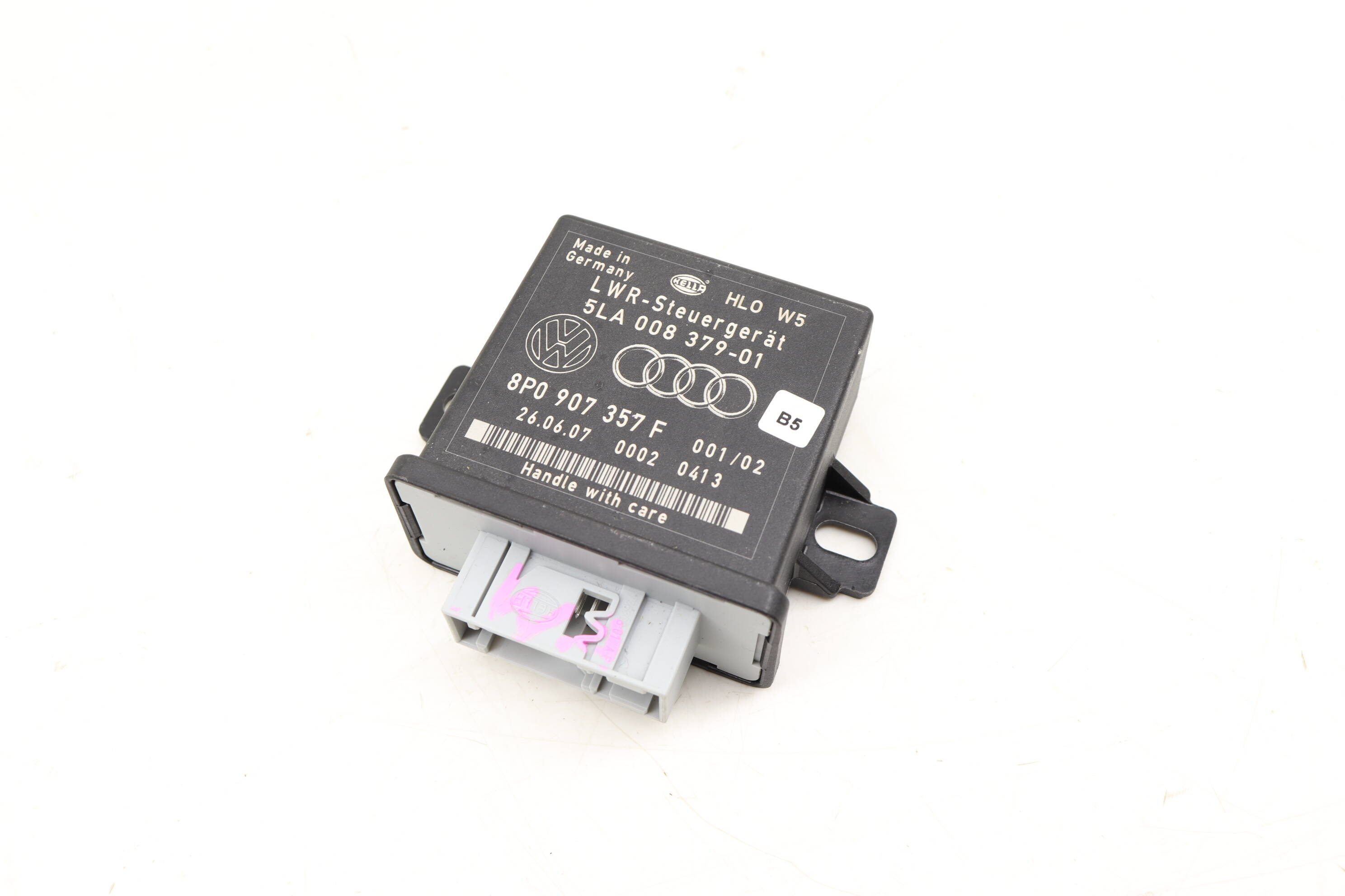 Audi Headlight Range Control Unit / Module 8P0907357F