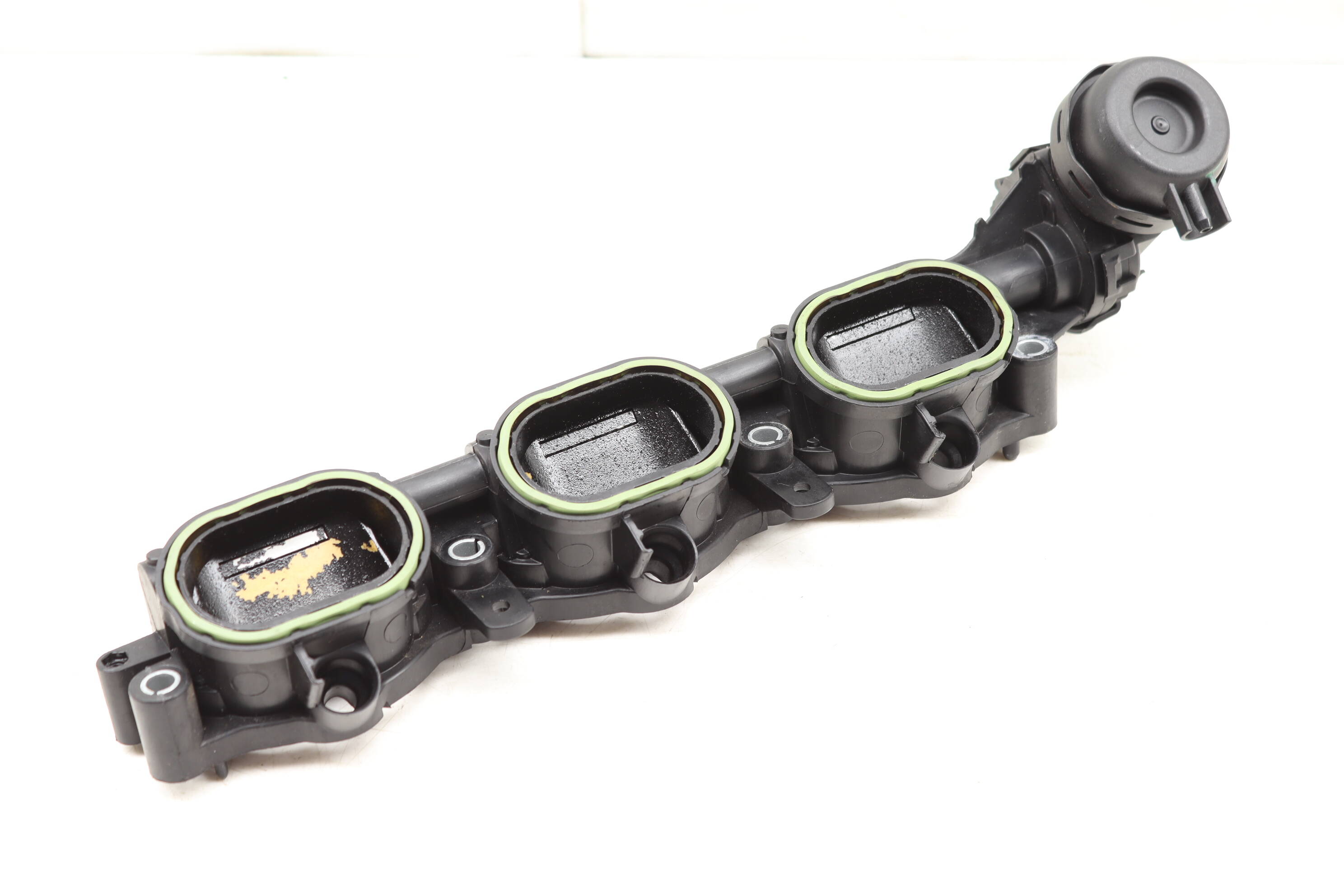 Audi Lower Intake Manifold Air Distribution Housing 06E133110AT