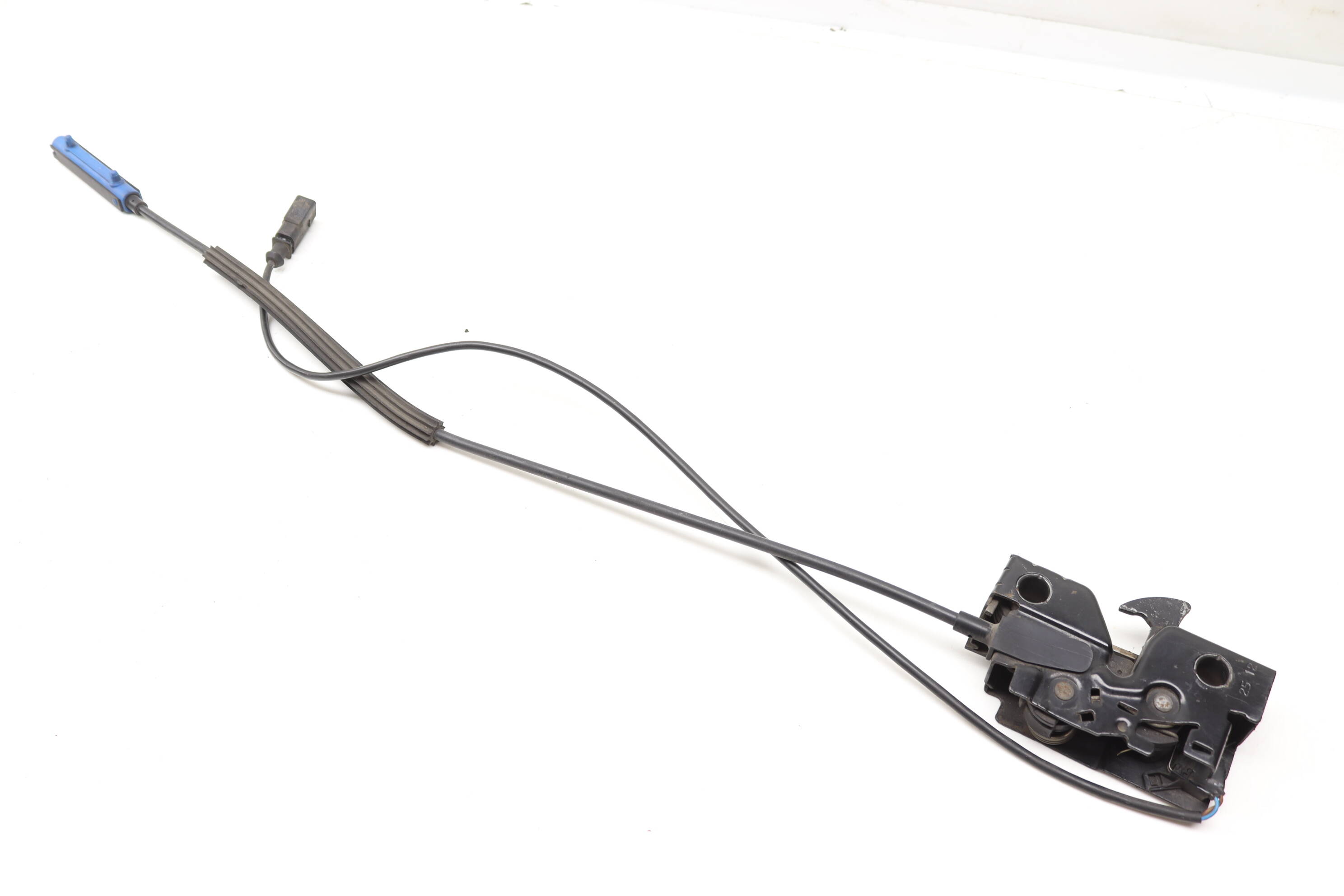 VW Lower Hood Lock / Latch (Jetta, Passat) 5C7823509