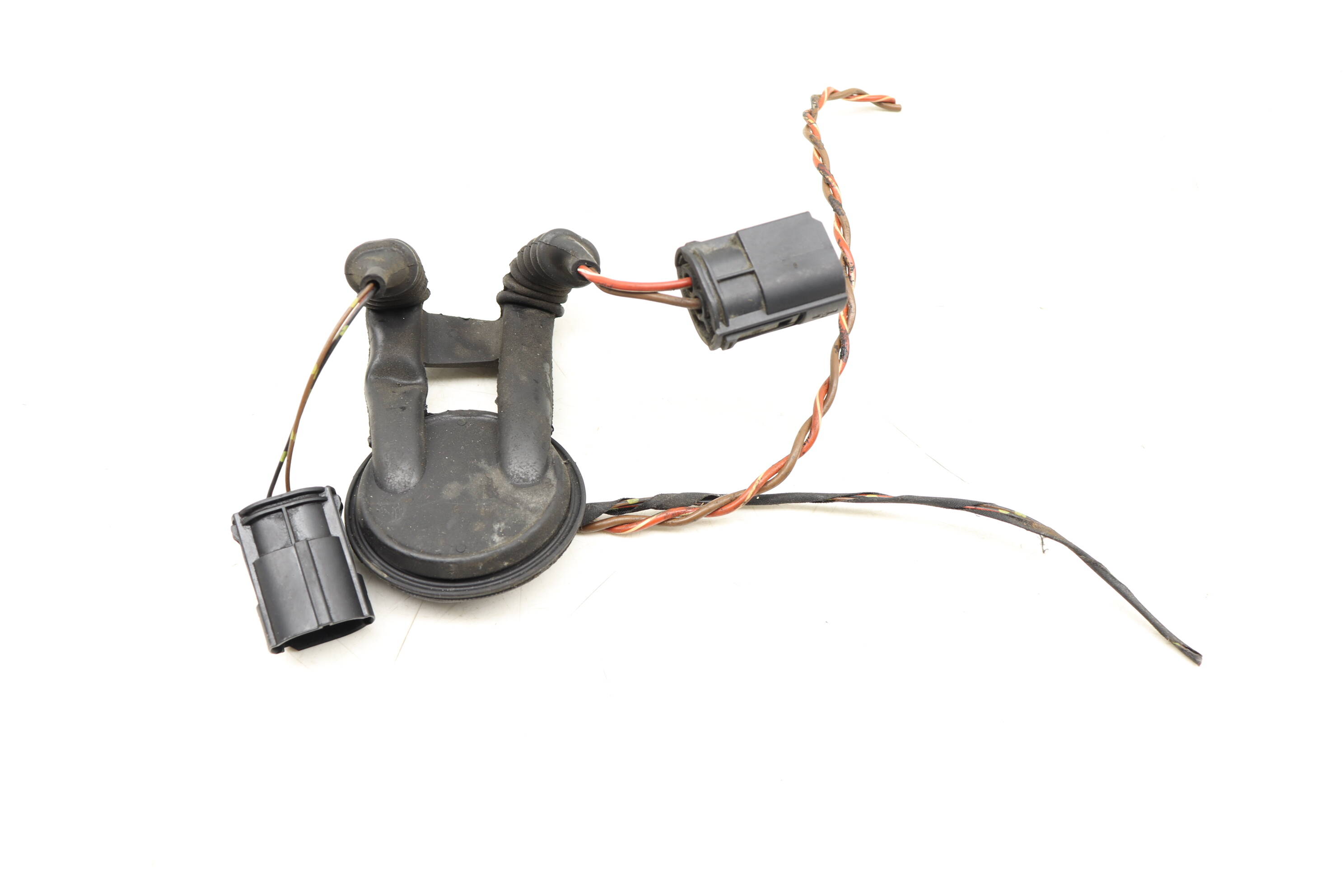 Page 4 | OEM Used BMW 128i Electrical | Wiring Parts