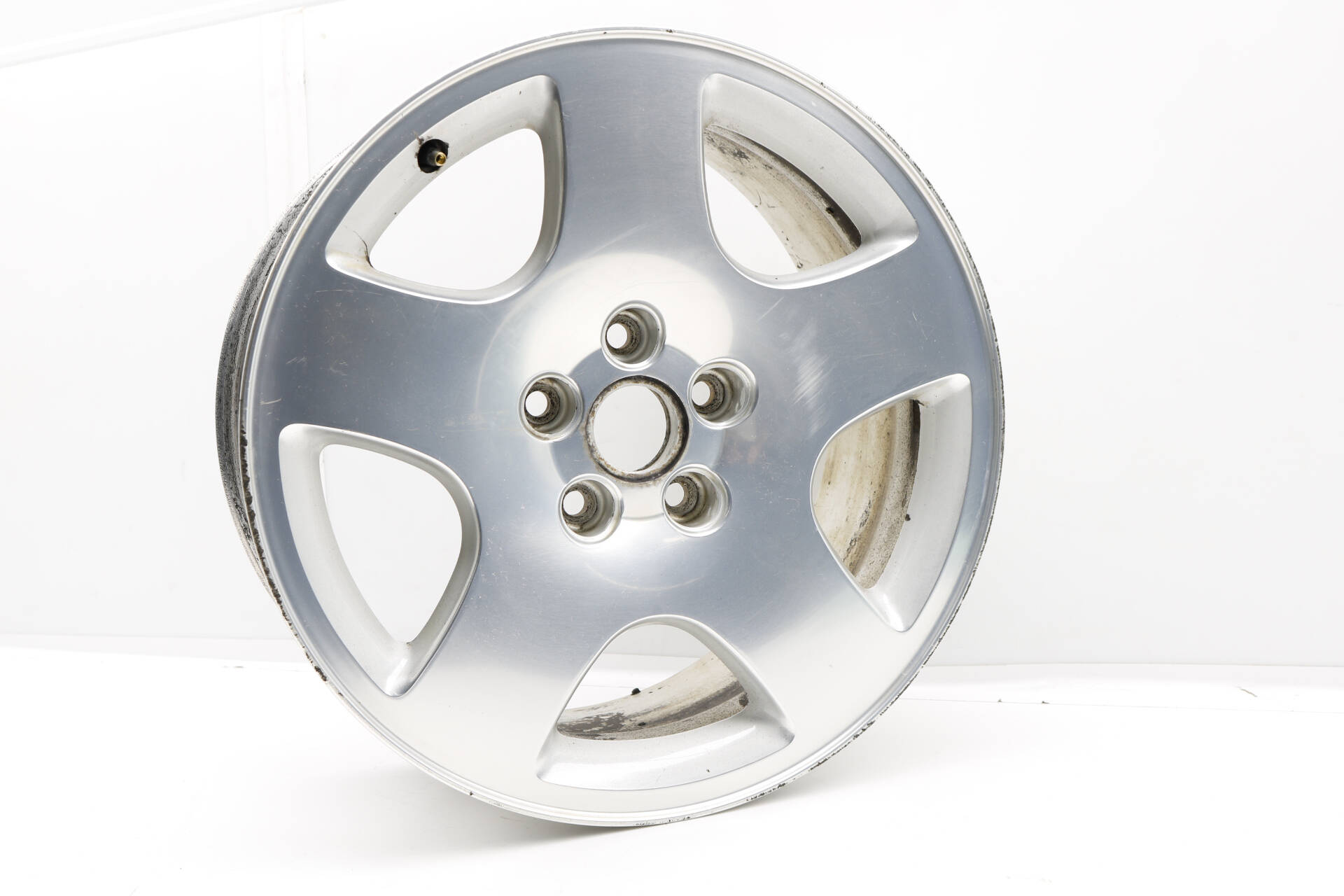 Audi 17" Inch Alloy Rim / Wheel (5-Spoke) 4D0601025B