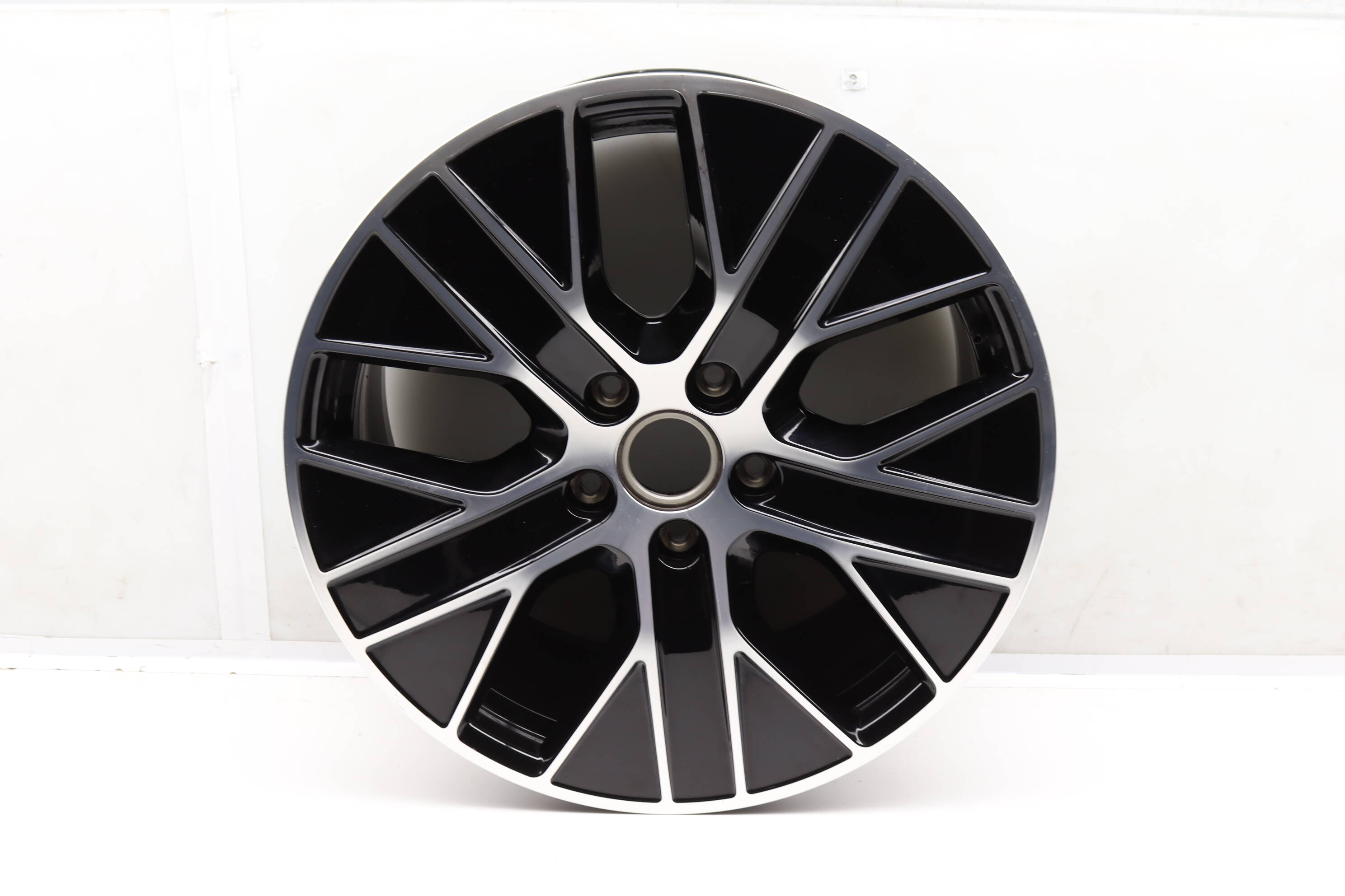 Porsche Front 20" Inch Alloy Rim / Wheel (Taycan) 9J1601025J