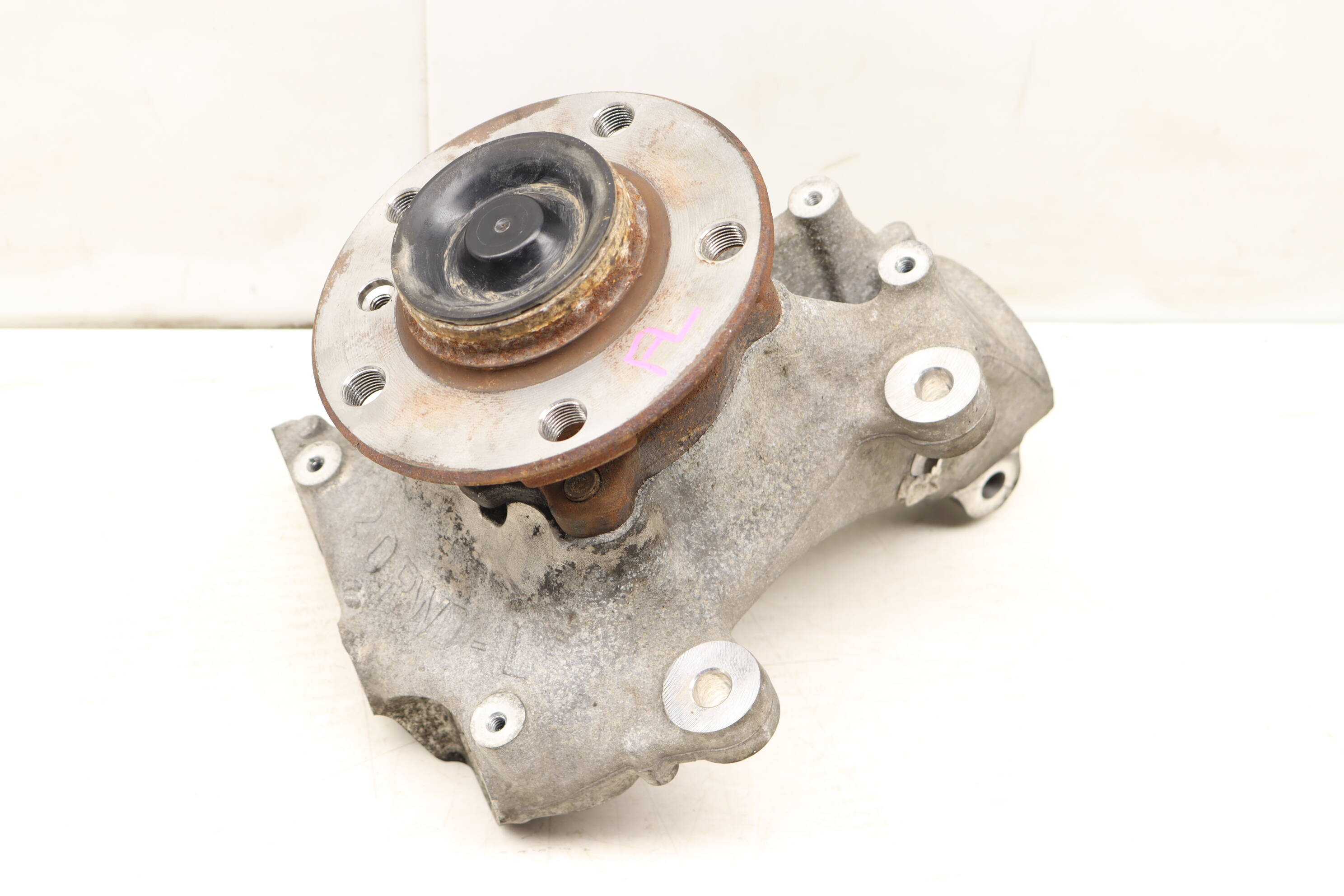 BMW Front Left Spindle Knuckle W/ Wheel Bearing 31216792285