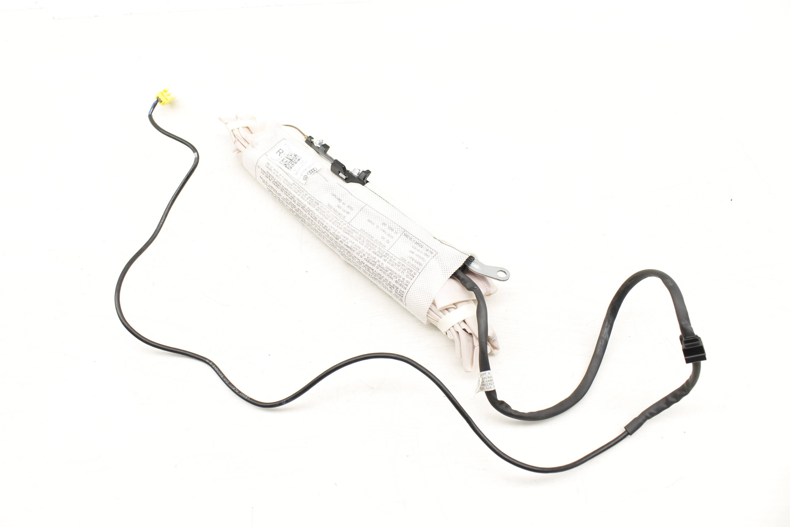 Audi Front Left Seat Belt Retractor 8T0857705