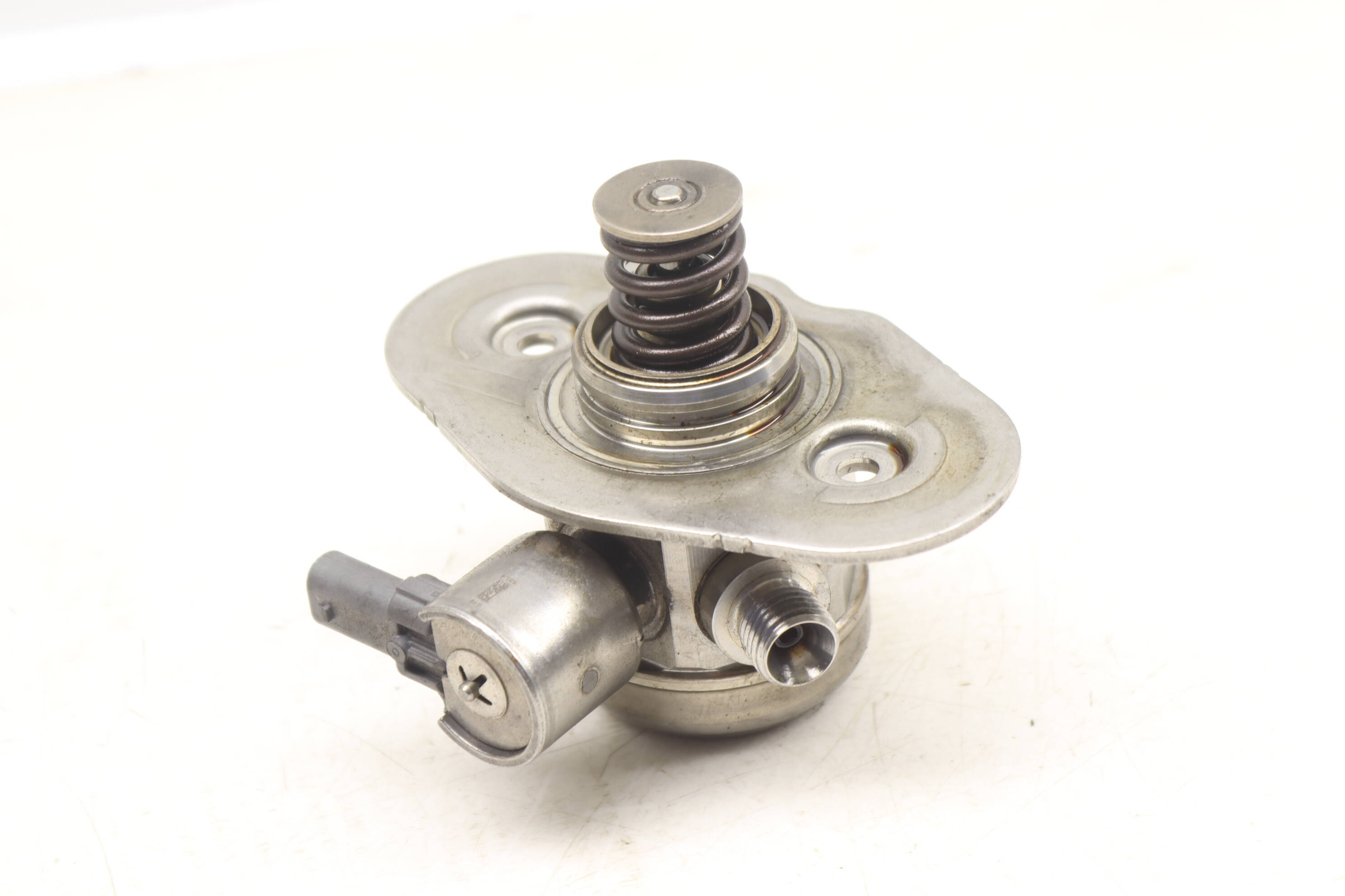 BMW High Pressure Fuel Pump / Hpfp 13518604232