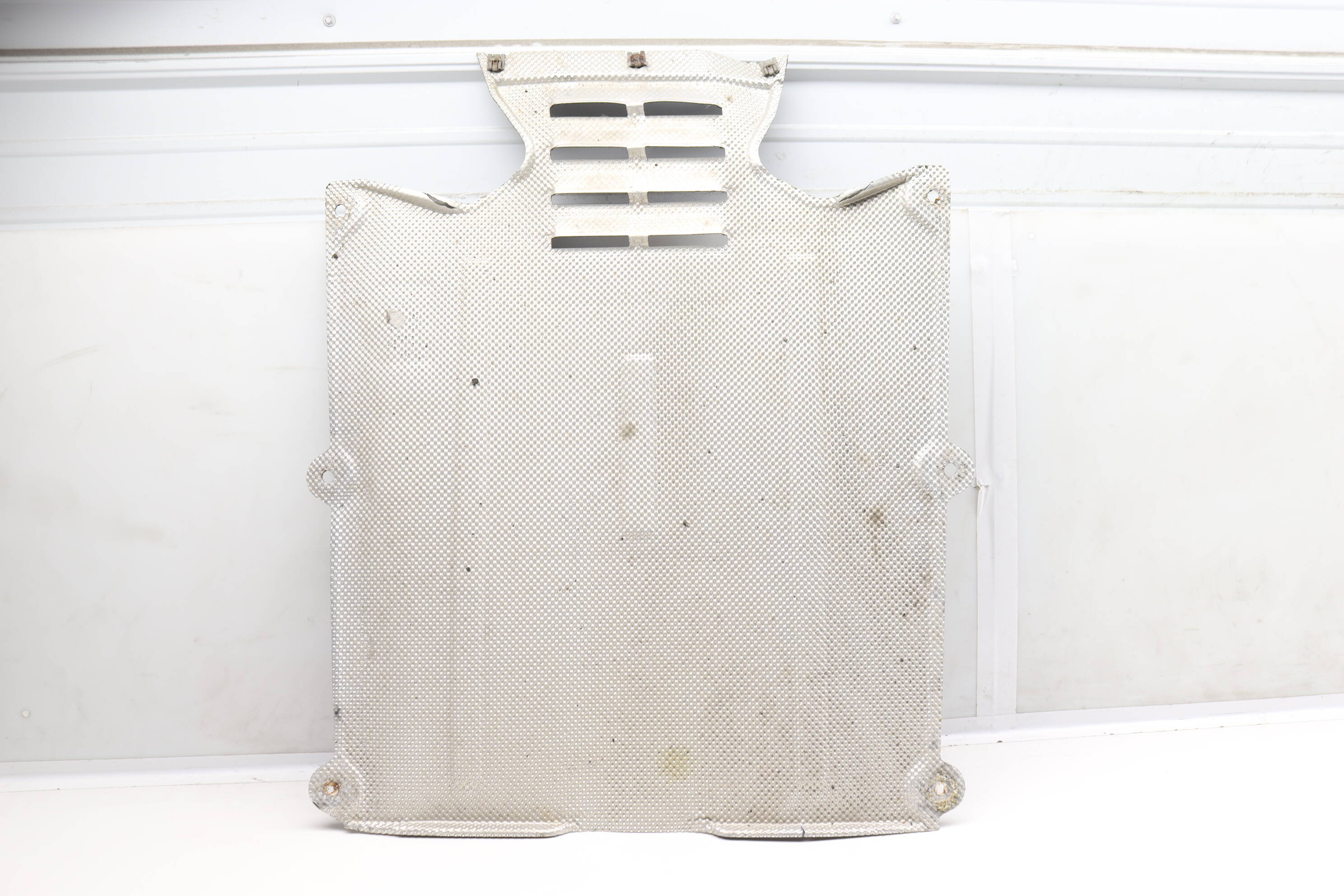 Porsche Rear Underbody Shield Panel / Liner (Center) 95B825209A