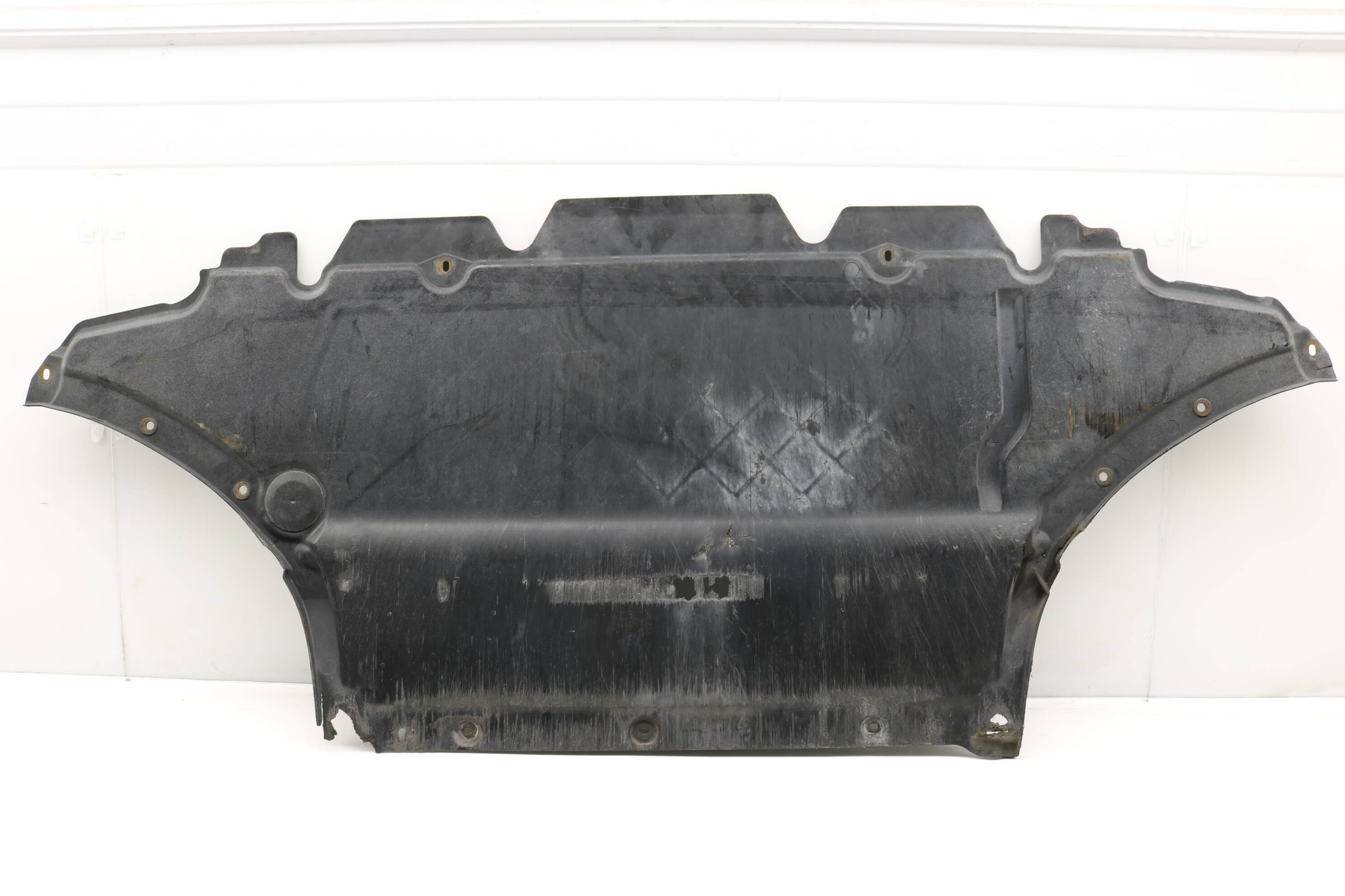 FRONT - BELLY PAN / SKID PLATE / SOUND BAFFLE - AUDI A4 A5 S5