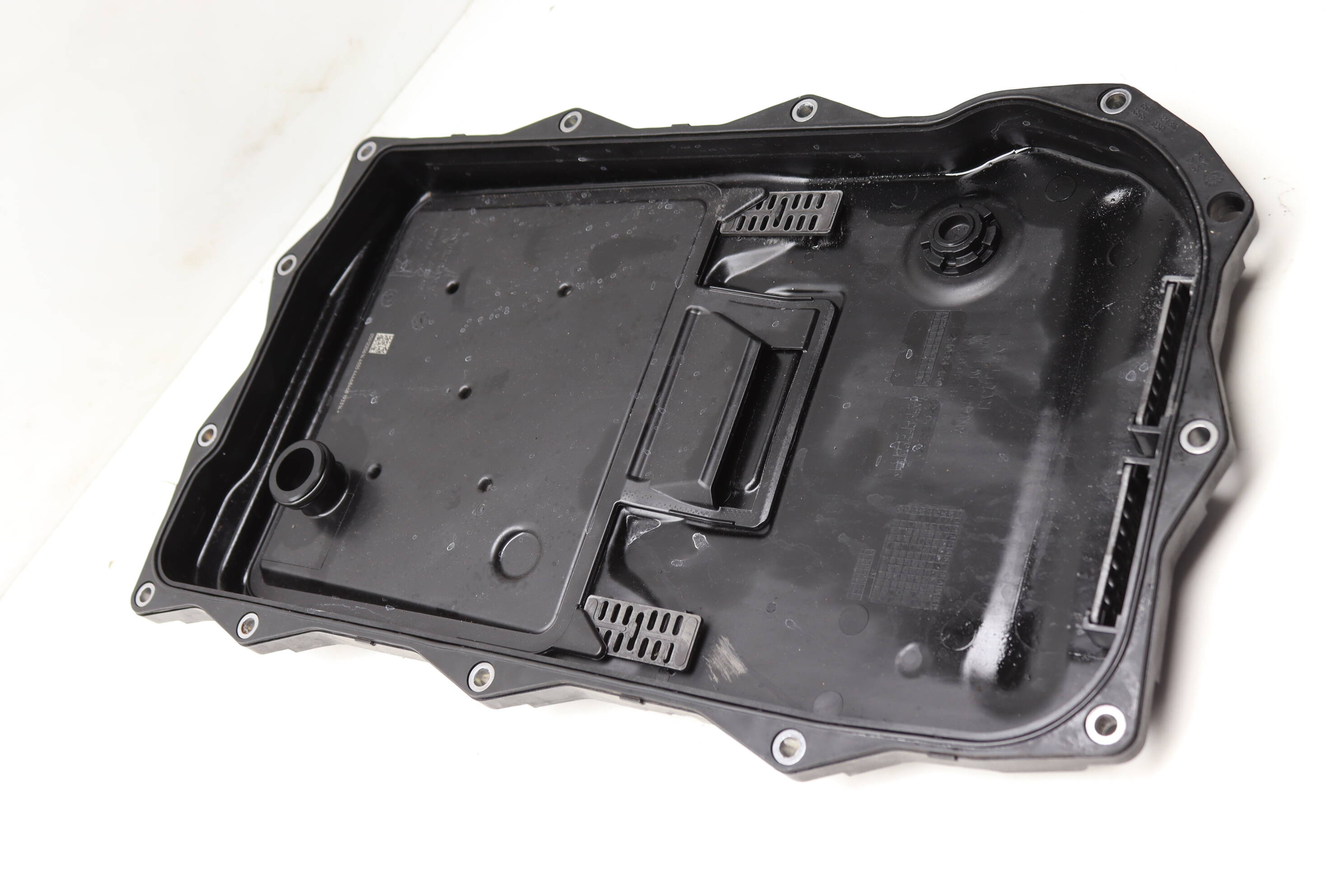 Land Rover Transmission Oil Pan LR065238