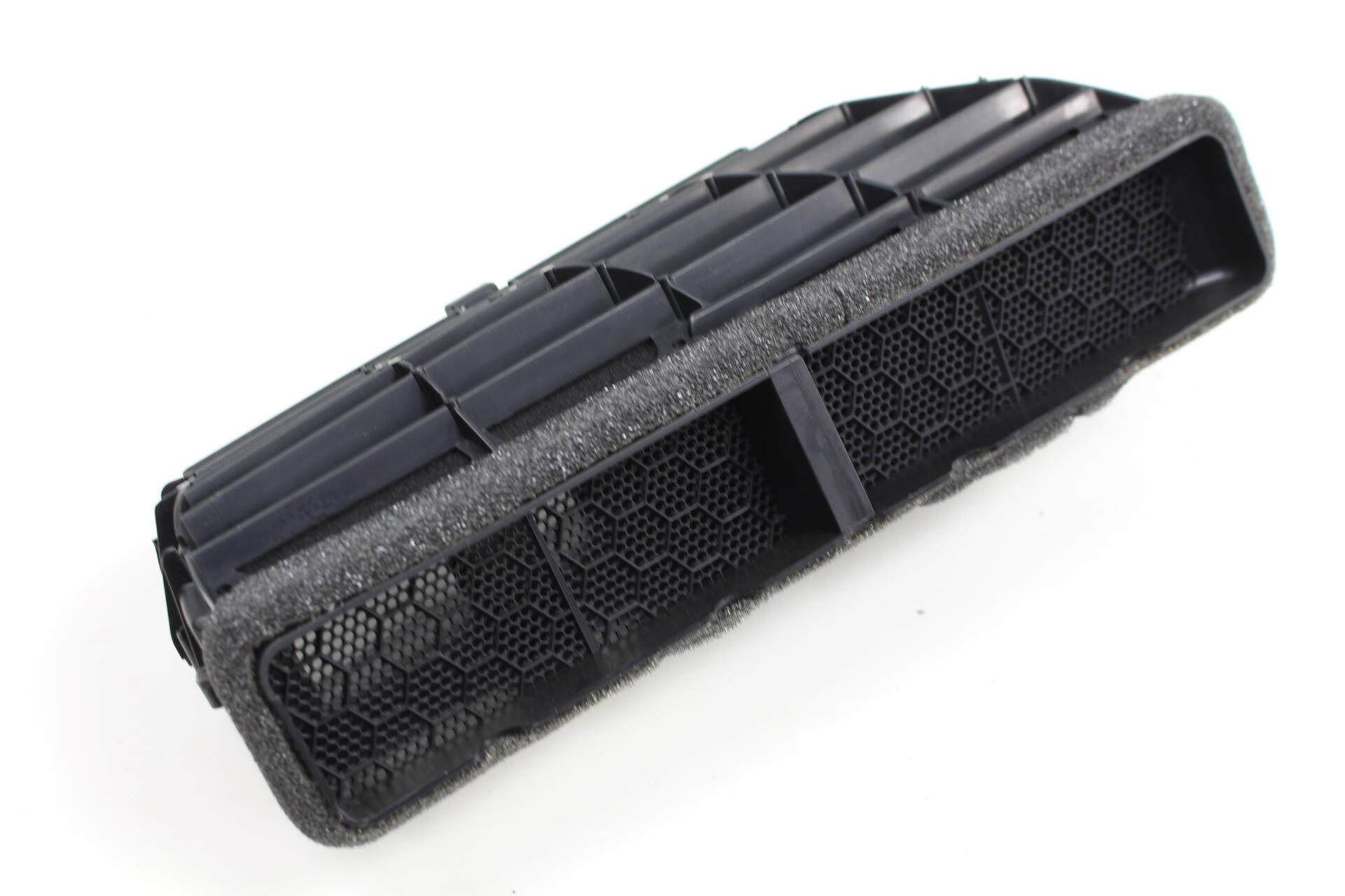 Audi Center Dash Air Duct 8T1819389