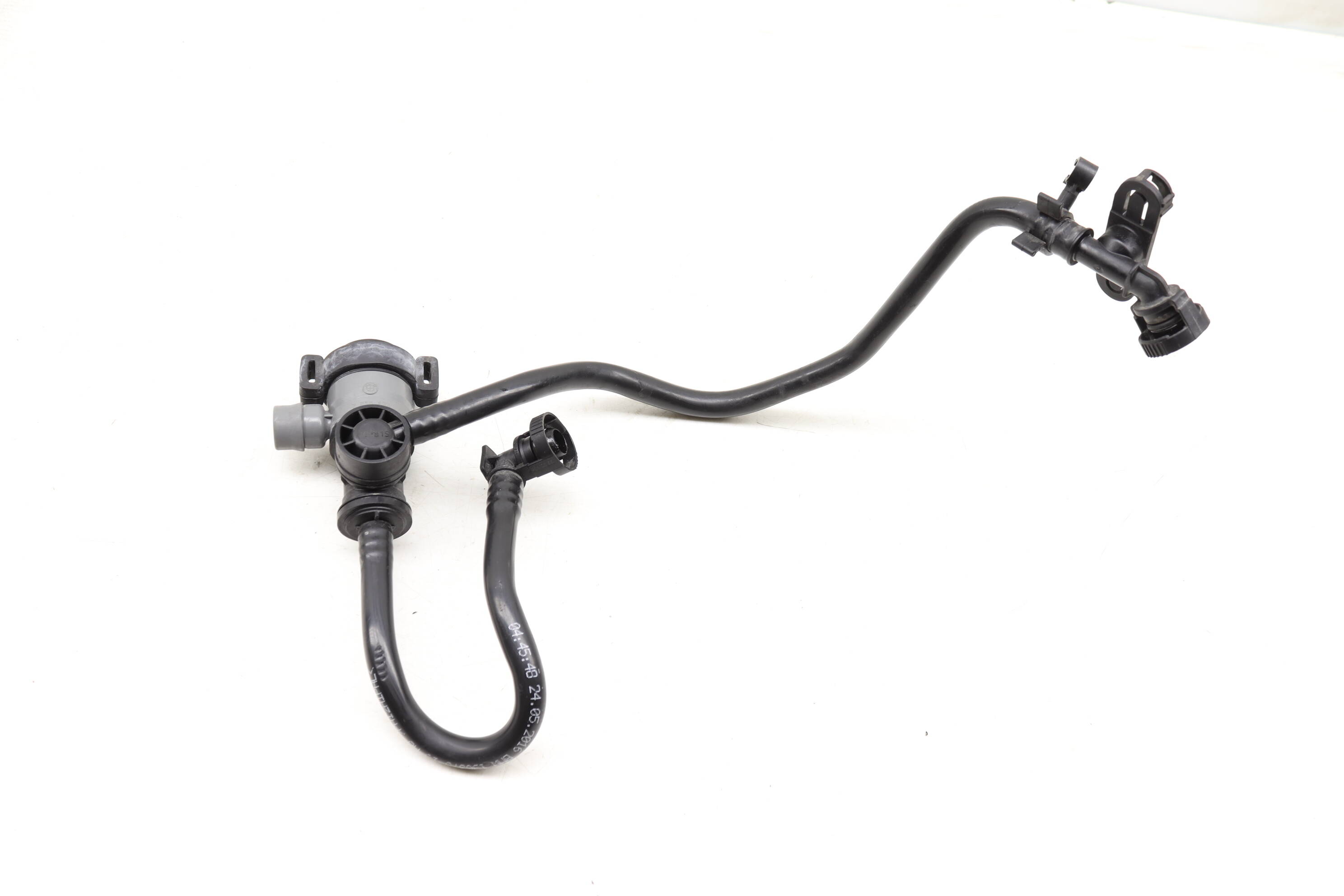 BMW Fuel Tank Valve / Breather Line 13907636145