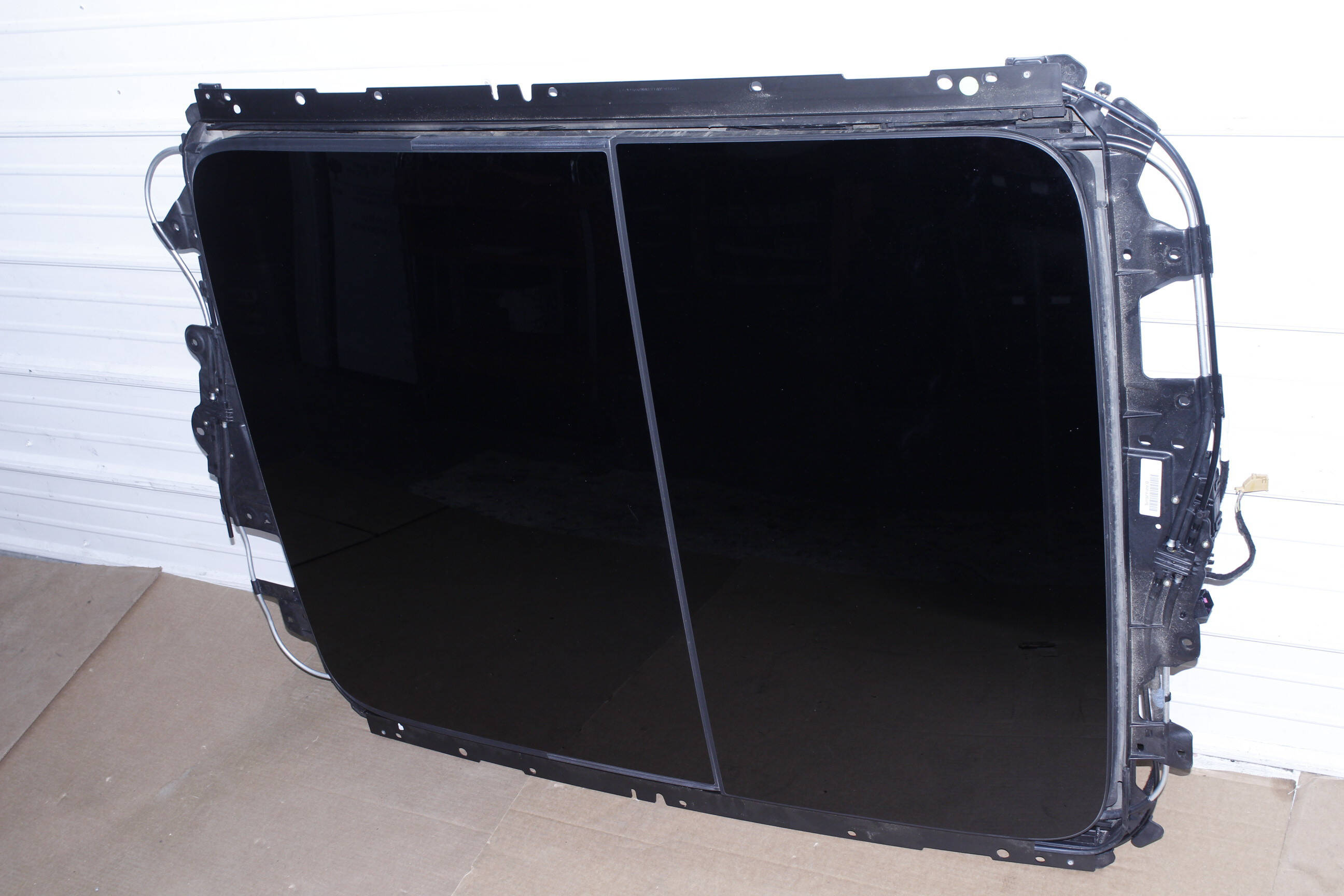 SUNROOF / SUN ROOF ASSEMBLY - AUDI A8 - 4H4877049A
