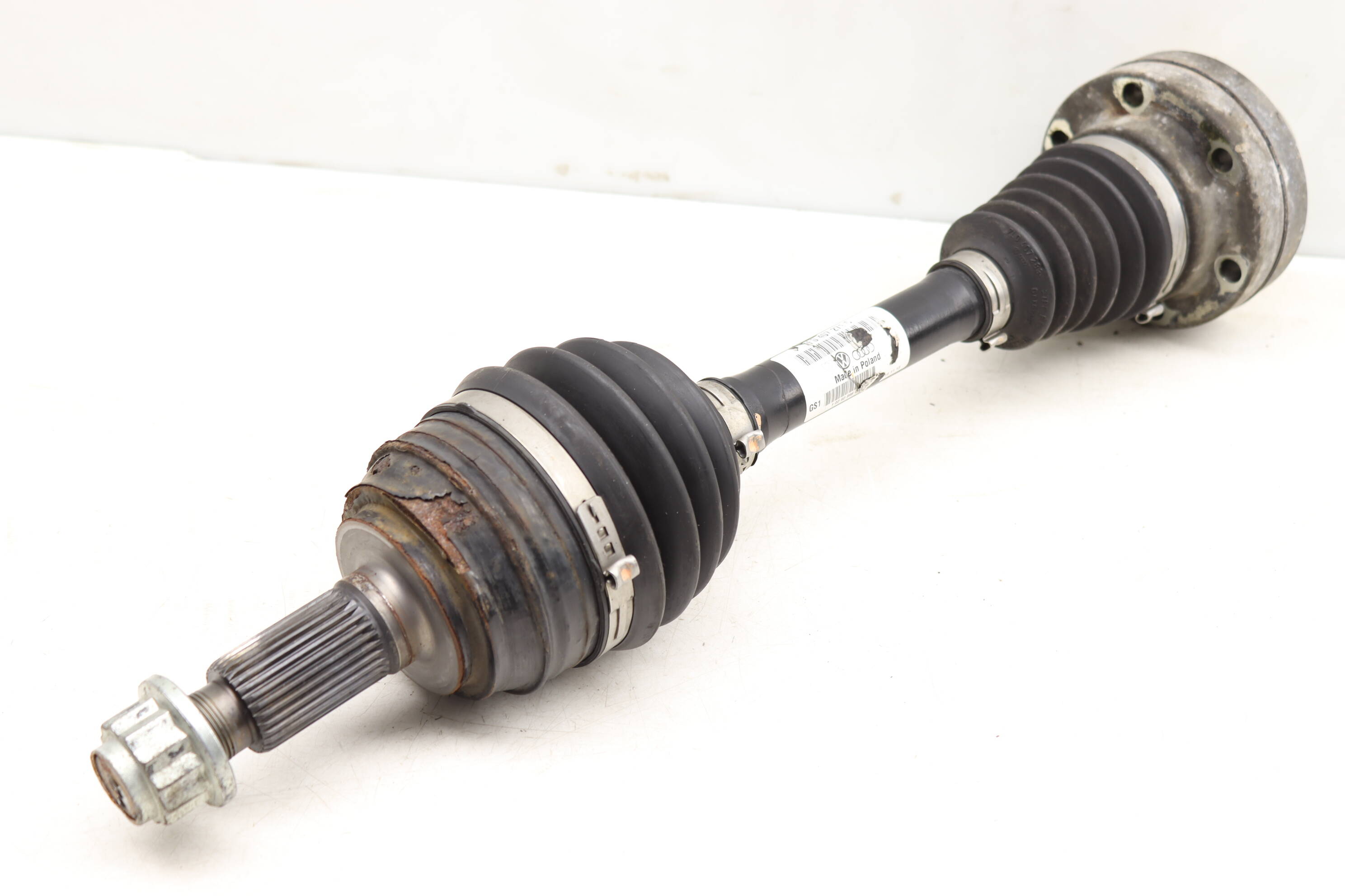VW Front Cv Axle Shaft (Touareg) 7P0407271C