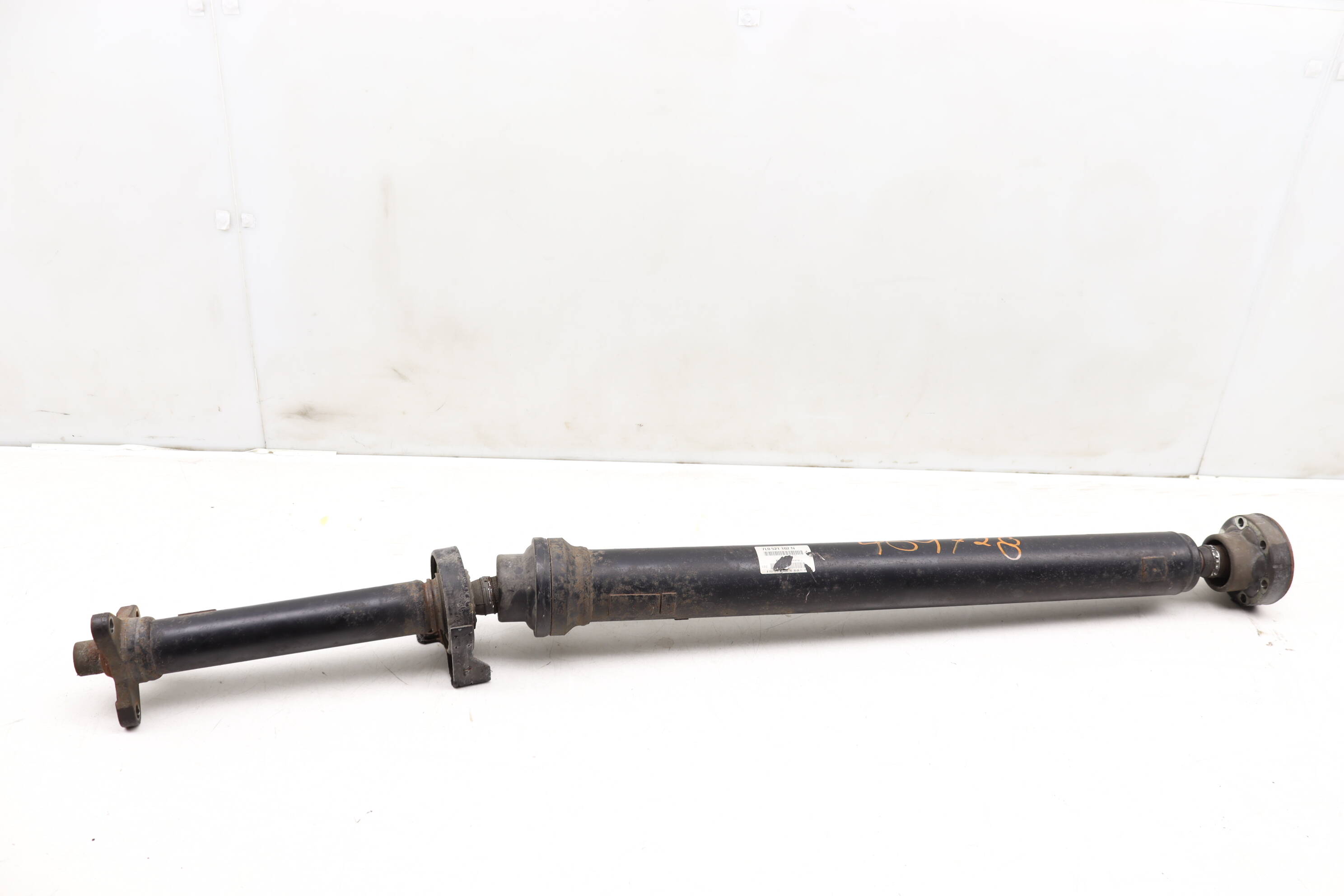 Porsche Rear Driveshaft / Propeller Shaft (Cayenne) 7L0521102N