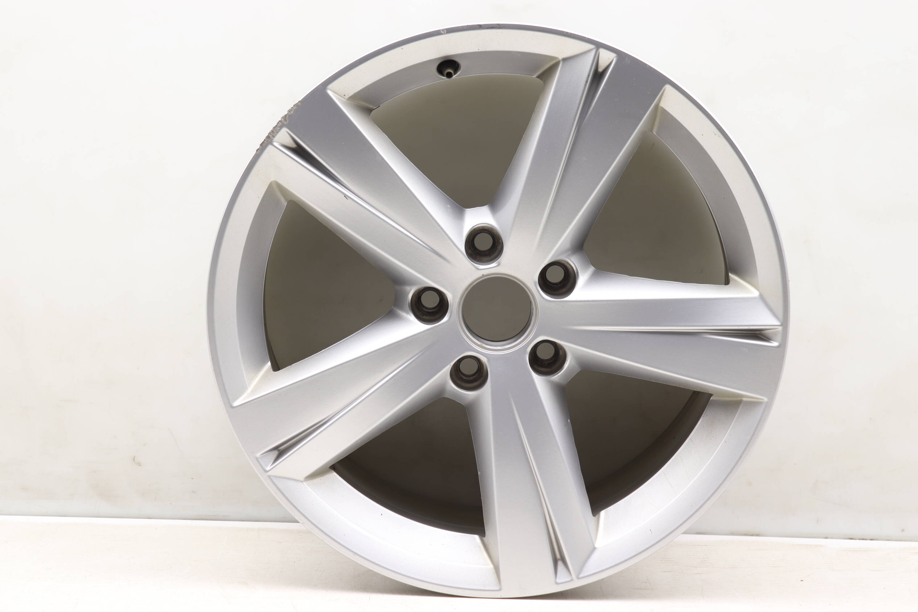 Genuine Used Volkswagen Beetle Wheels | Rims | Tires Parts