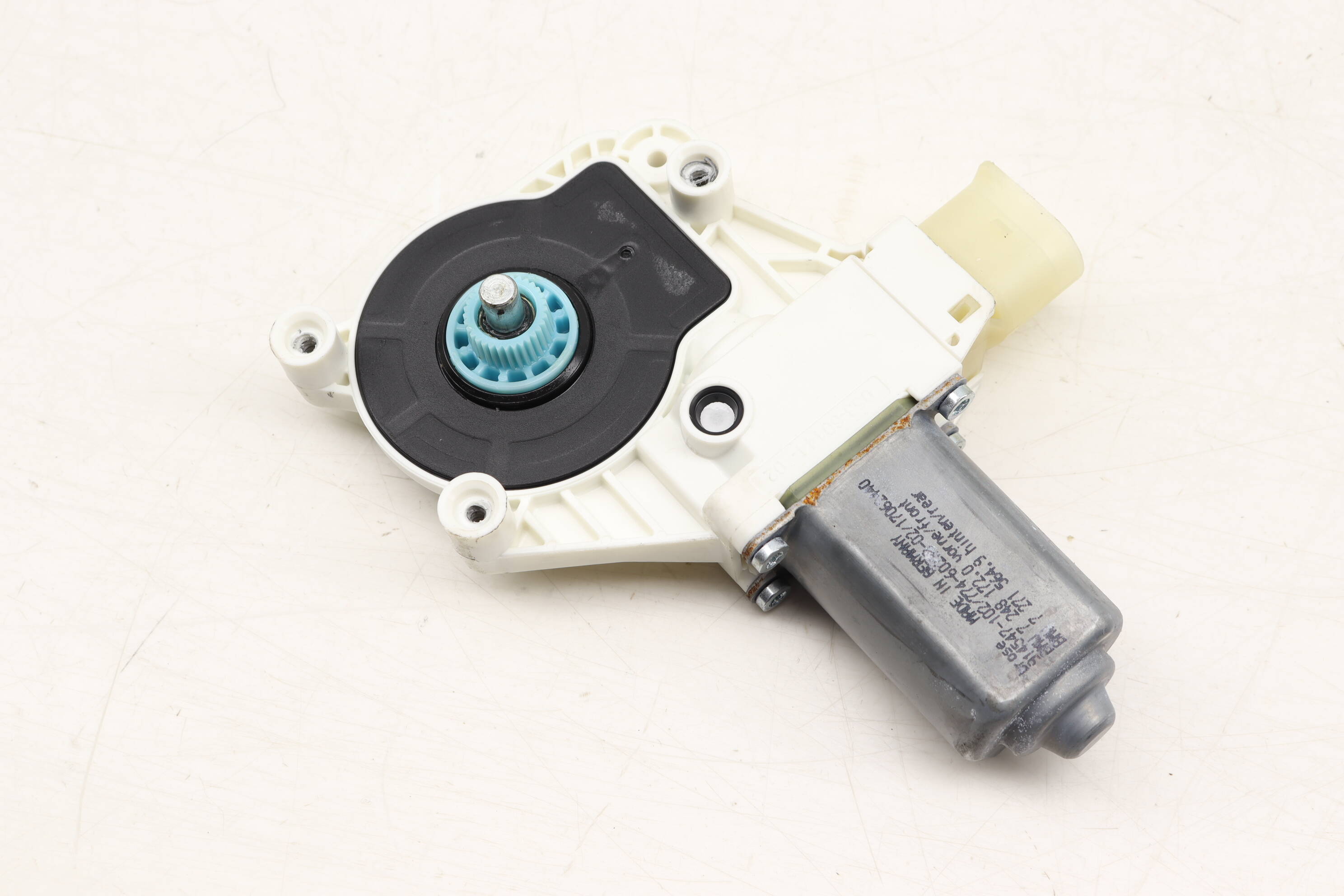 BMW Right Window Lifter Motor 51337271564