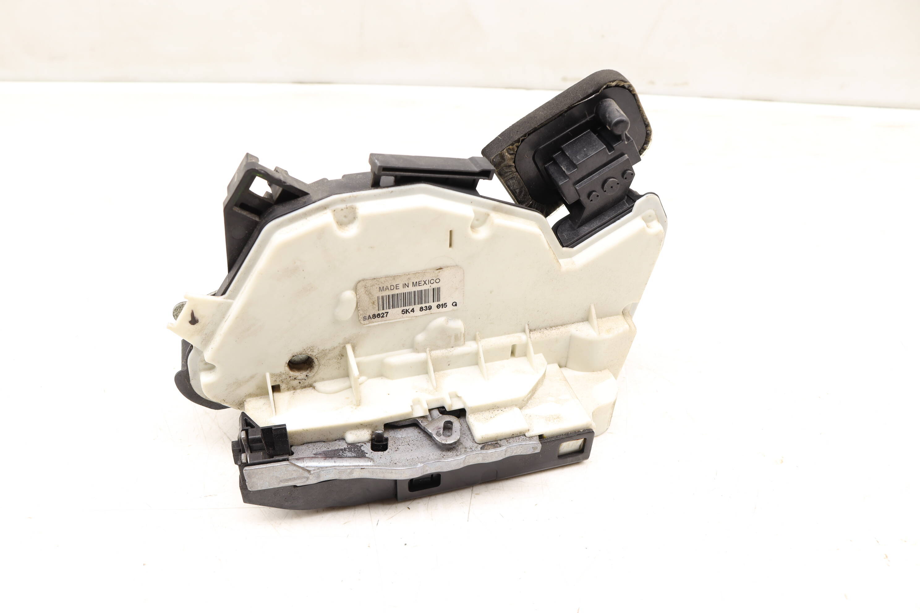 VW Rear Left Door Latch / Lock Actuator 5K4839015G
