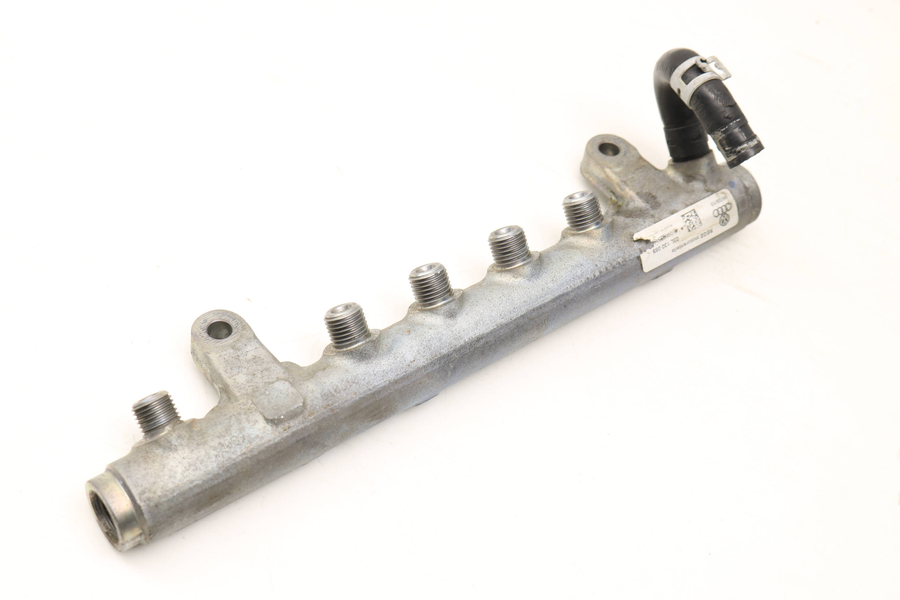 VW Fuel Rail (Golf, Jetta, Beetle) 03L130089