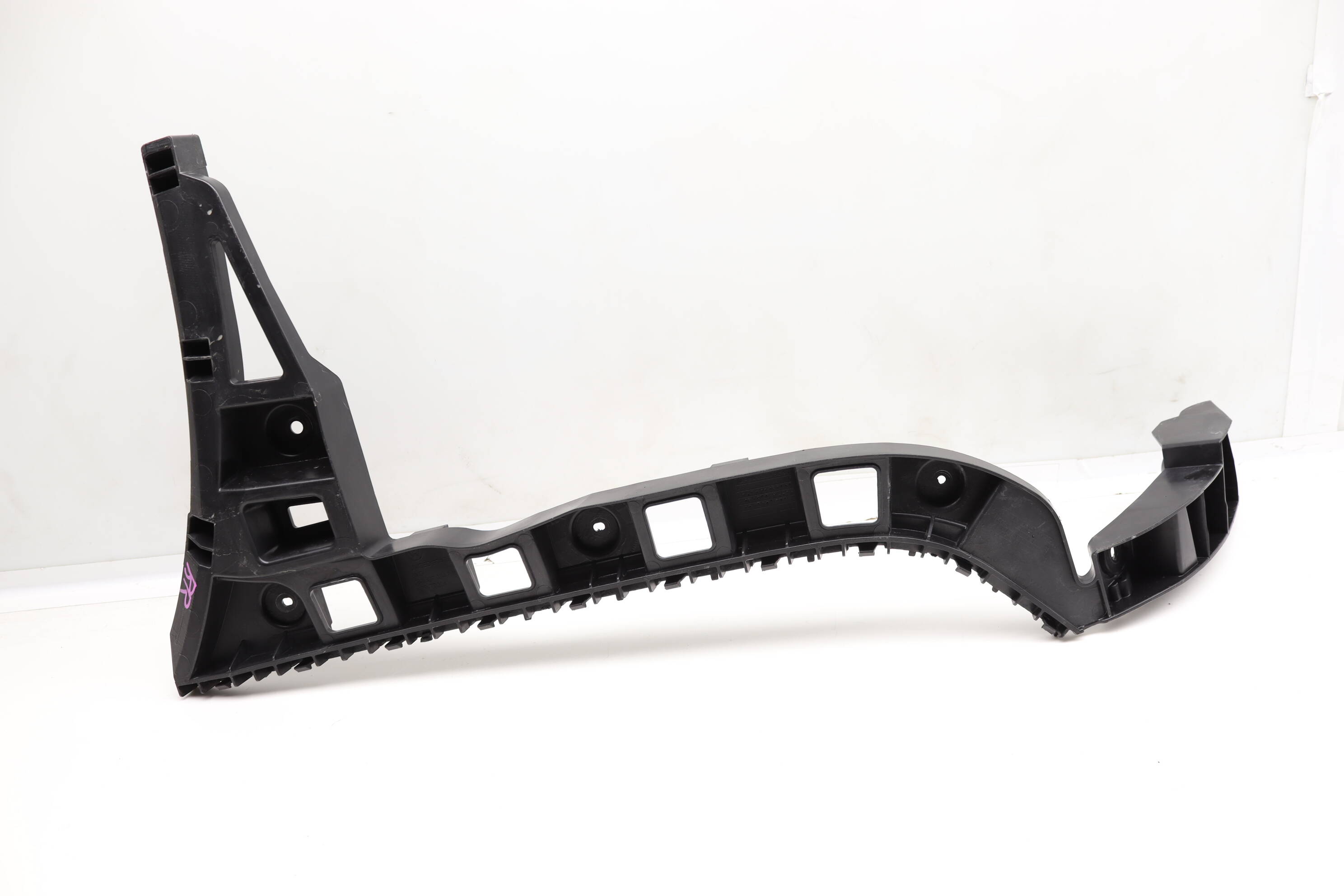 VW Rear Right Bumper Guide / Mount Bracket (Passat) 561807394G