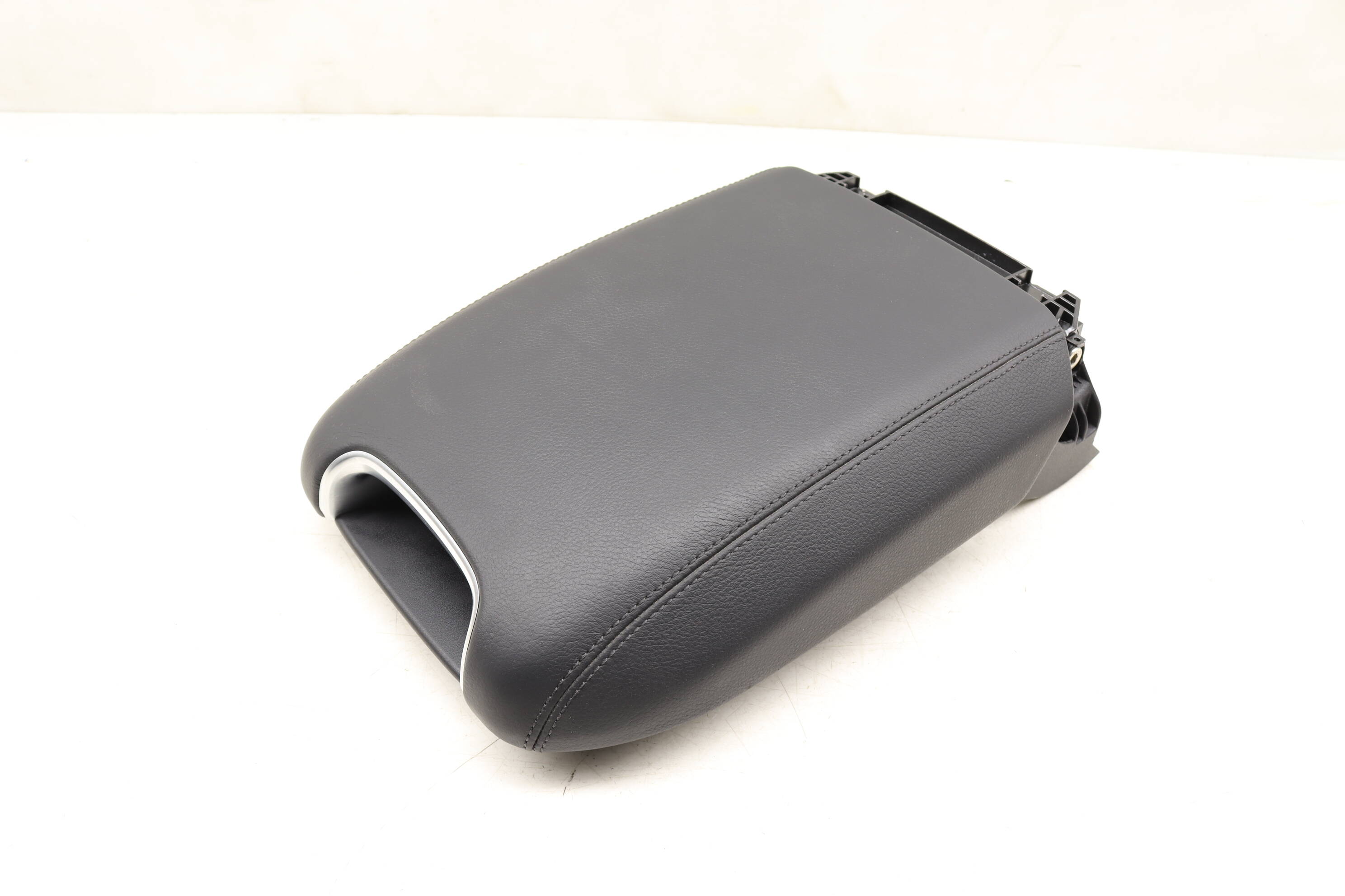 Porsche Center Console Armrest / Arm Rest (Cayenne) 9Y0864101AB