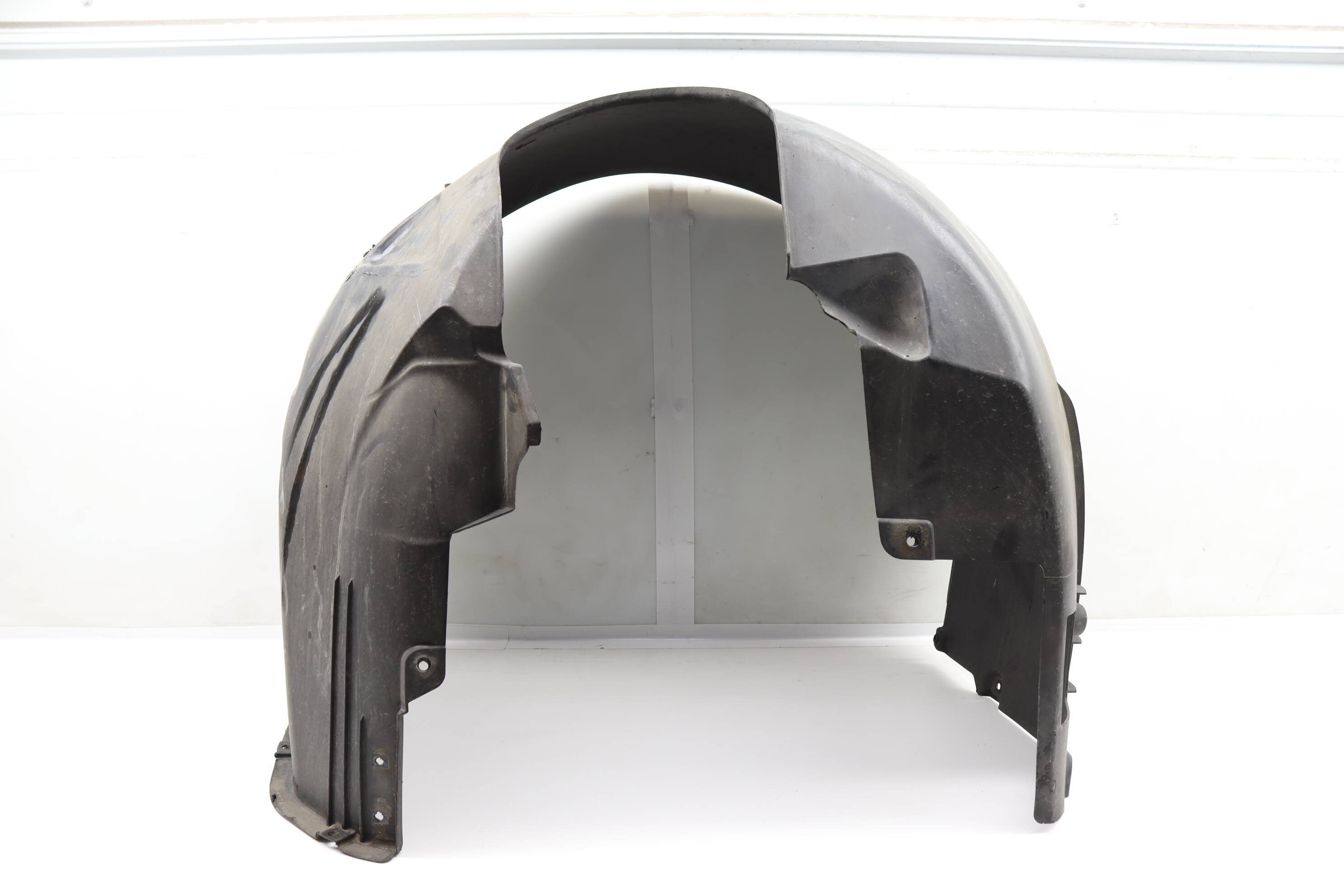 BMW Front Left Fender Liner / Wheel Housing Cover 51717136679