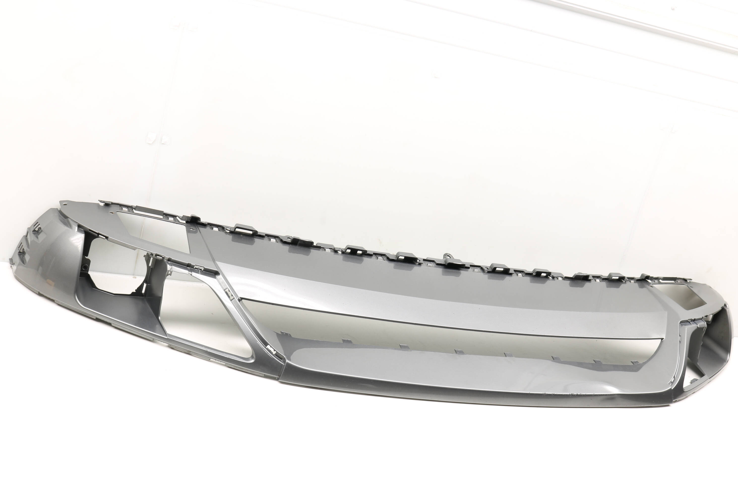 VW Front Lower Bumper Valance (Touareg) 7P6807061E