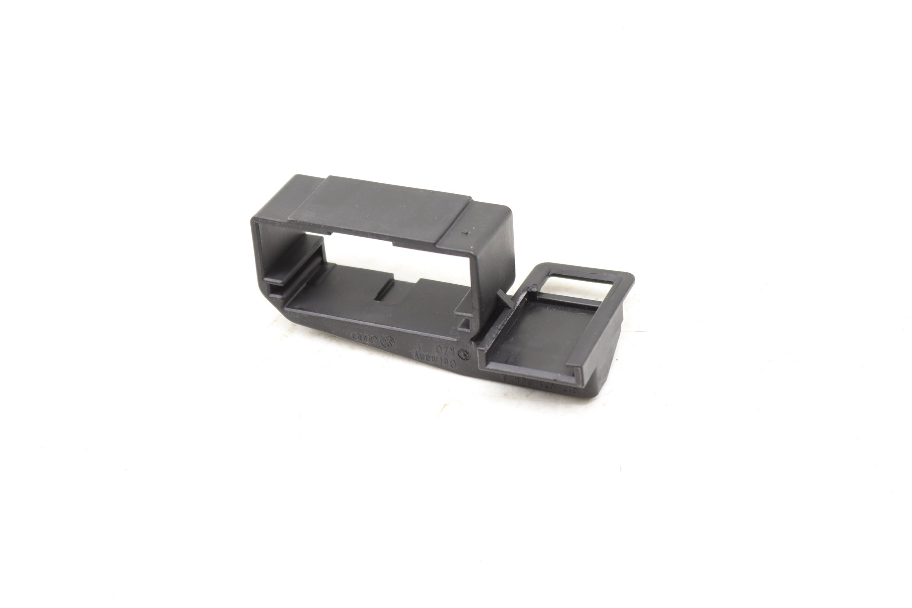 VW Obd / Diagnostic Socket Bracket 517971845A