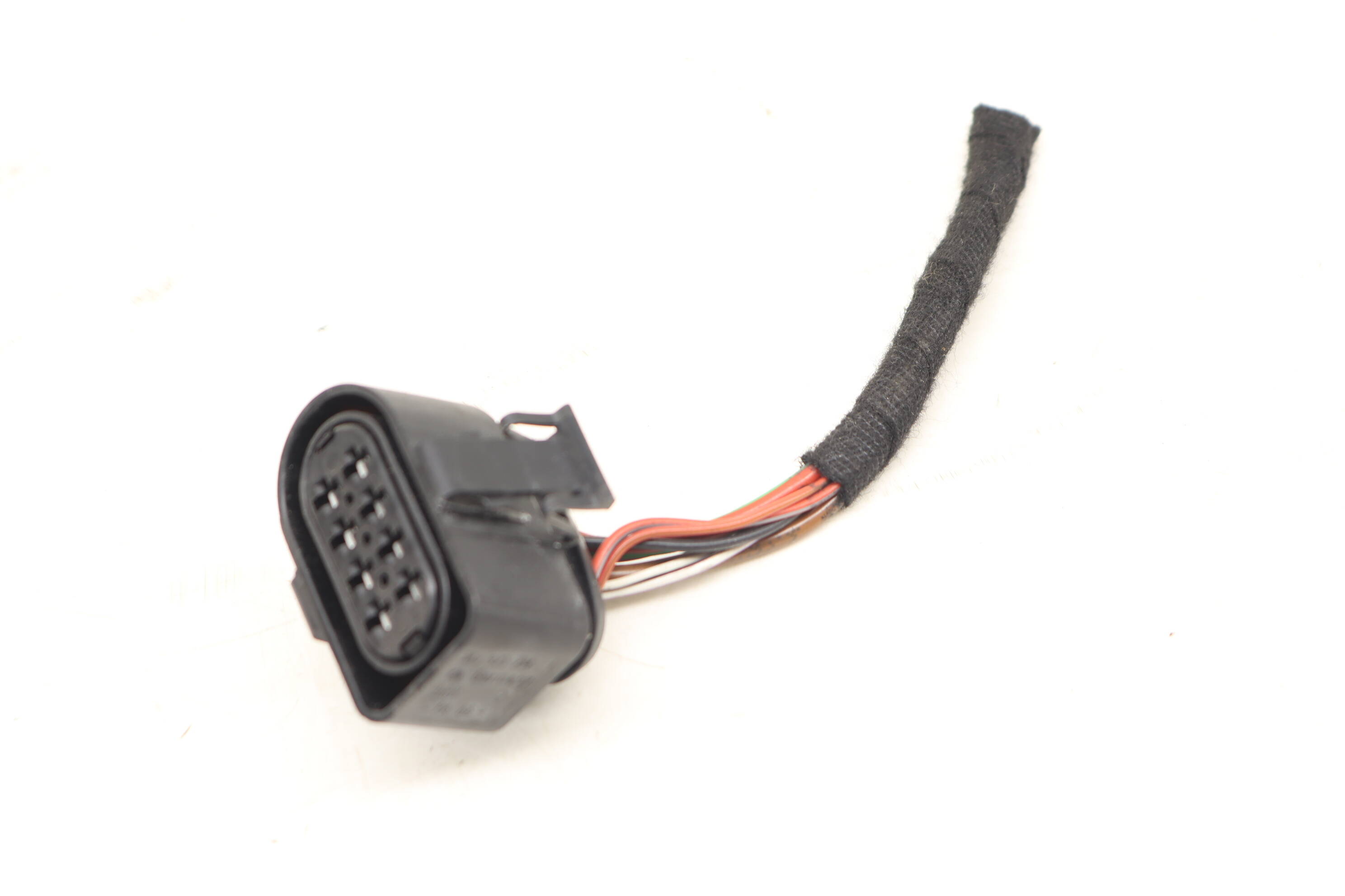VW 8-Pin Wiring Harness Connector / Pigtail 3A0973734