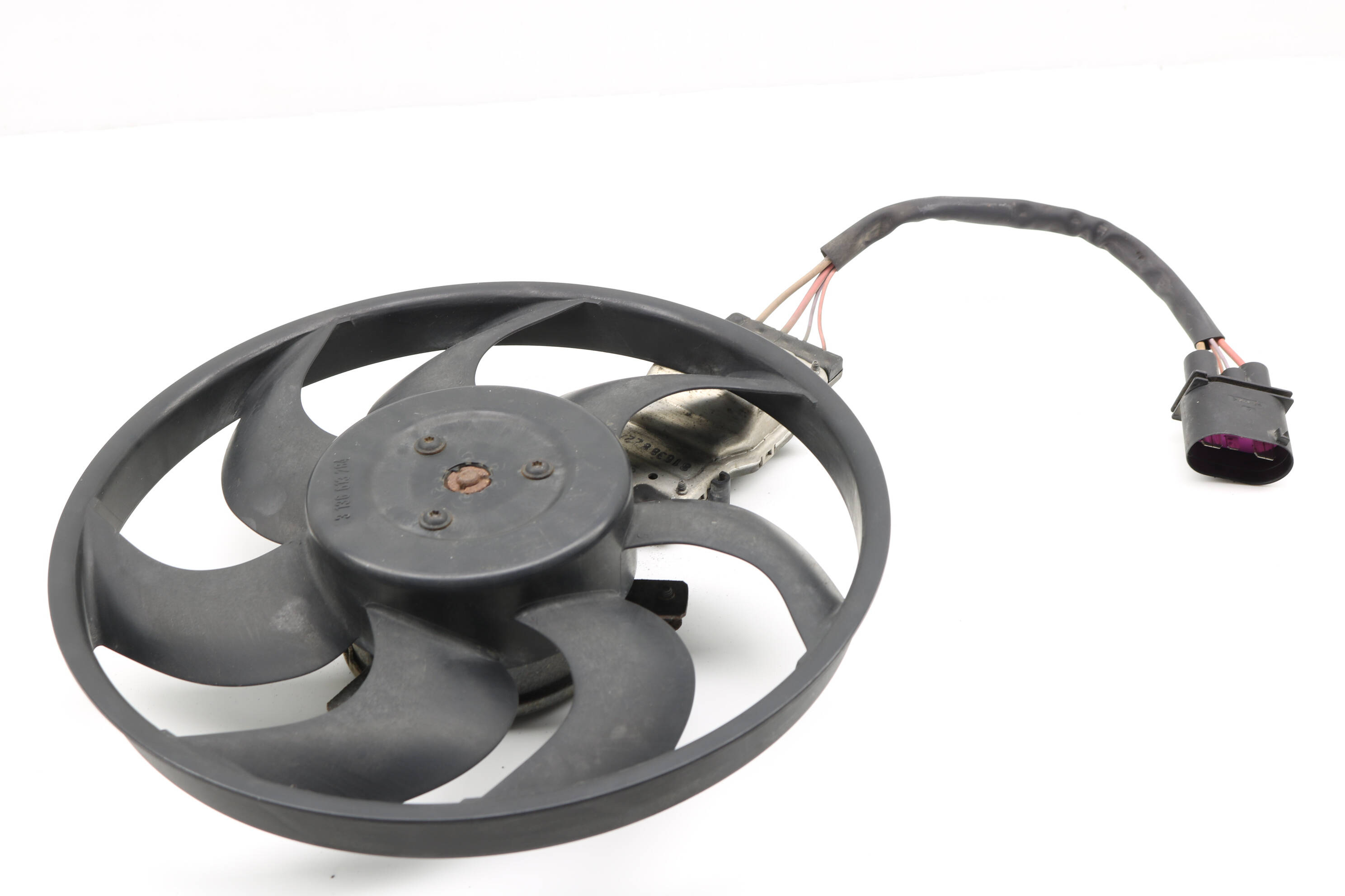 VW Left Electric Radiator Cooling Fan (Touareg) 7L0959455C