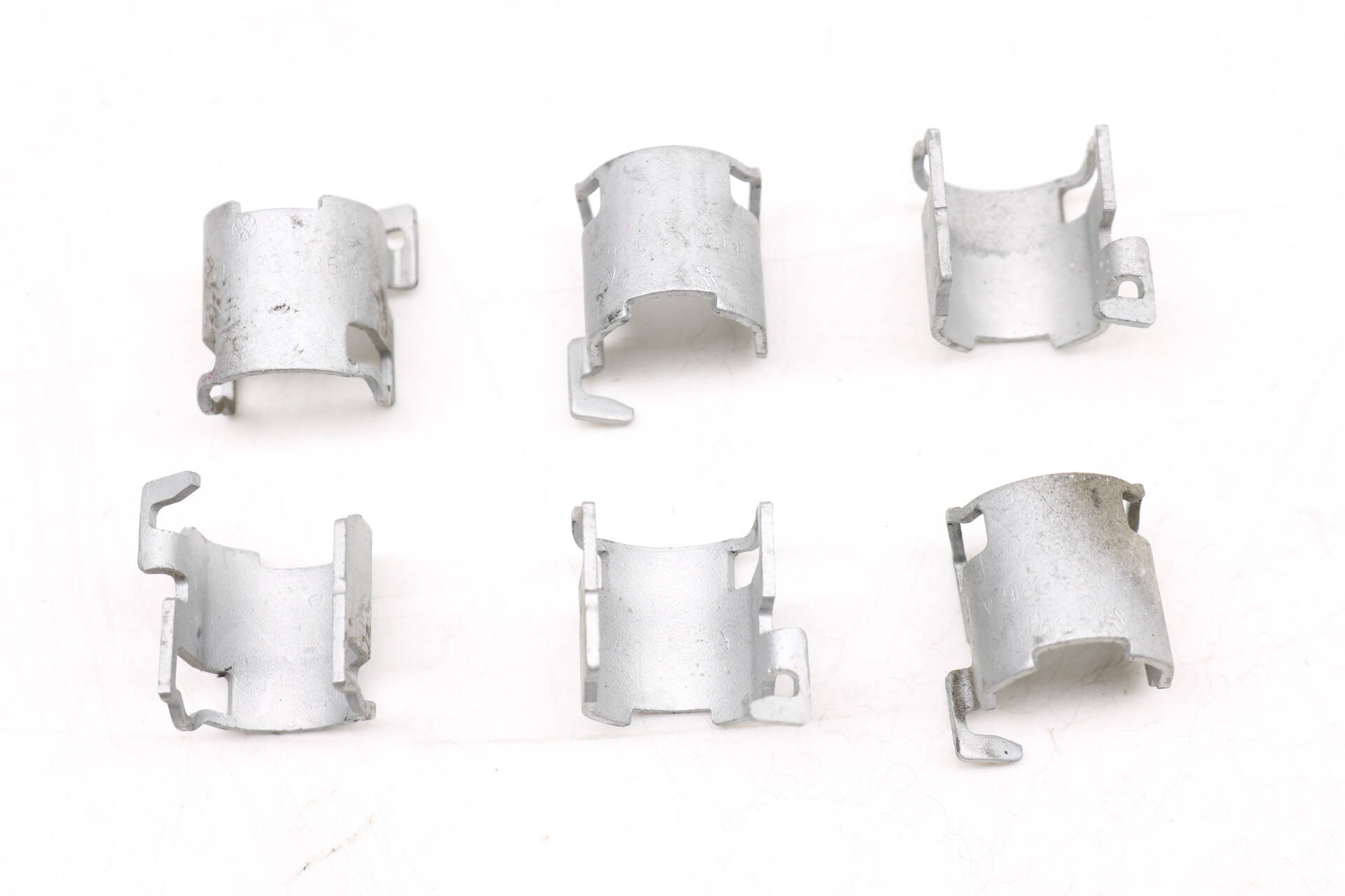 Audi Fuel Injector Clip Set (6) 06E133036A